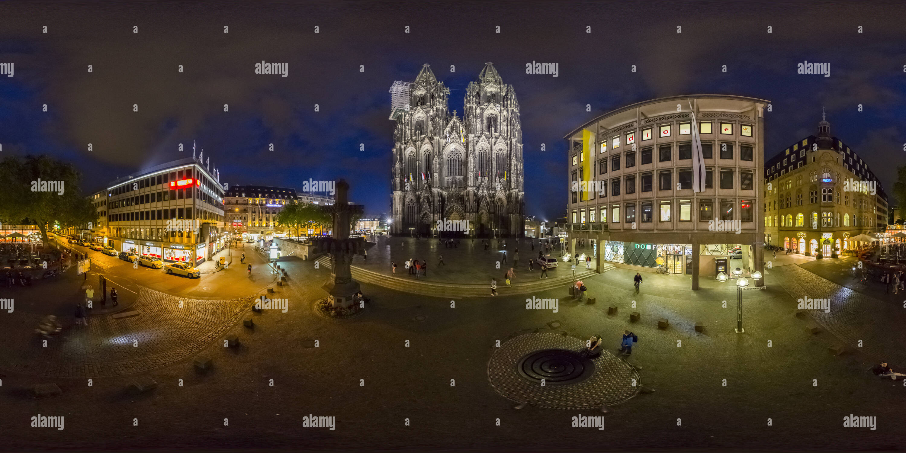 360° view of Kolner Dom Colonge Cathedral Keulen Germany I - Alamy