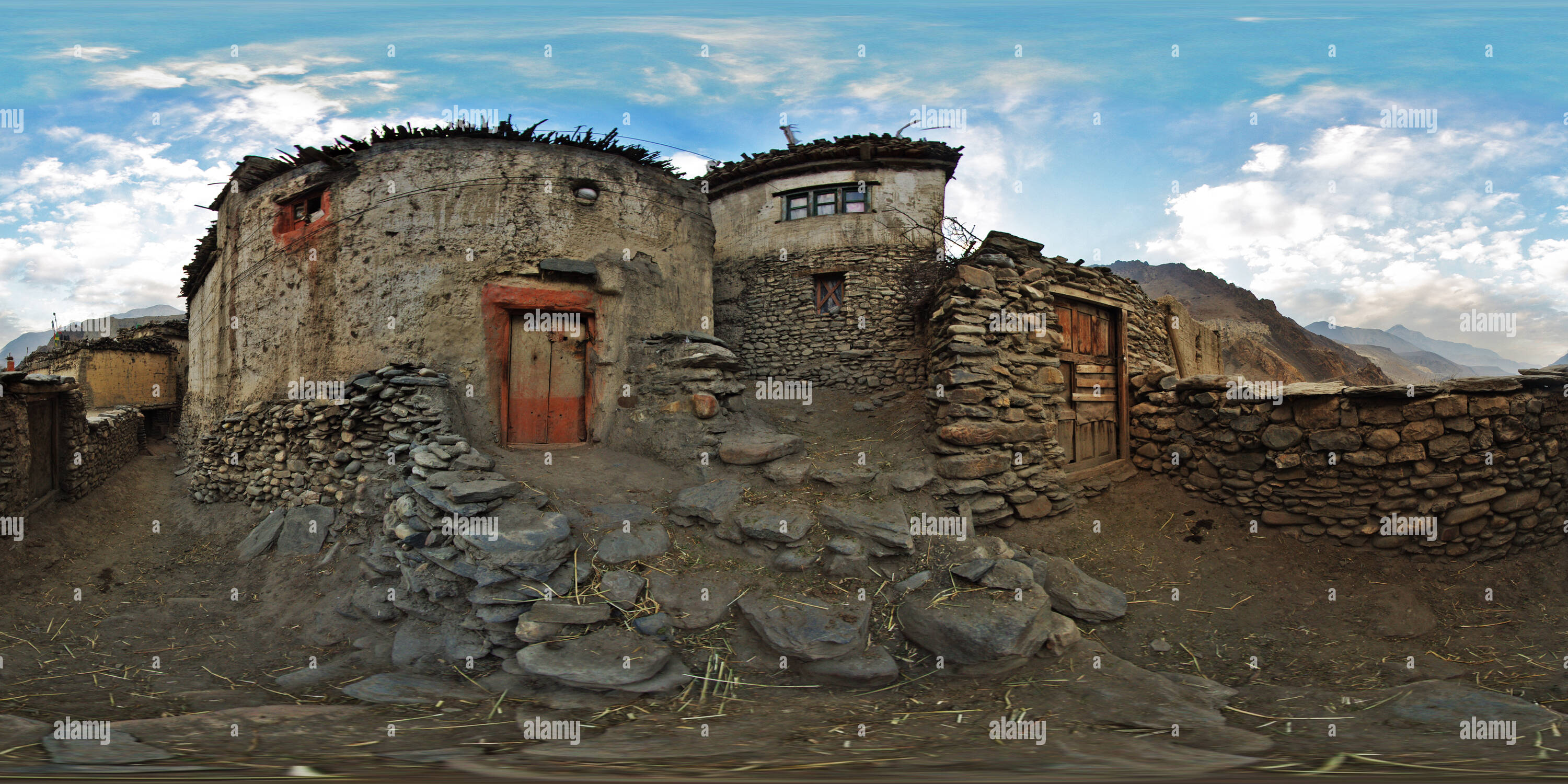 Nepal 360 hi-res stock photography and images - Alamy