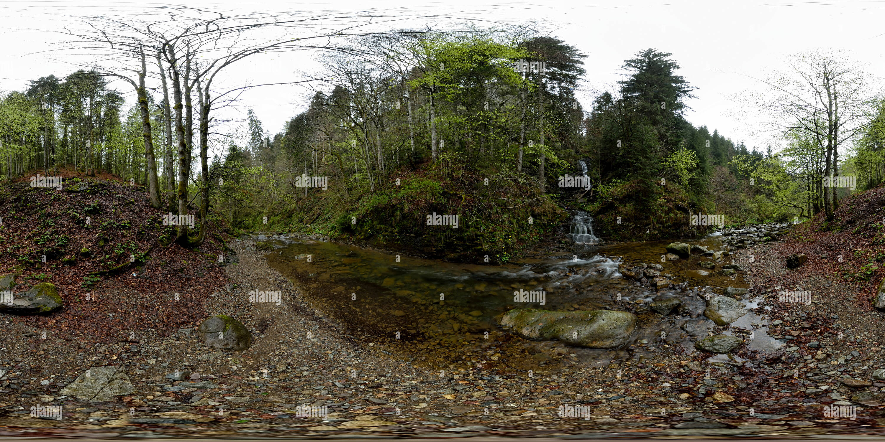 Valul miresei waterfall hi-res stock photography and images - Alamy