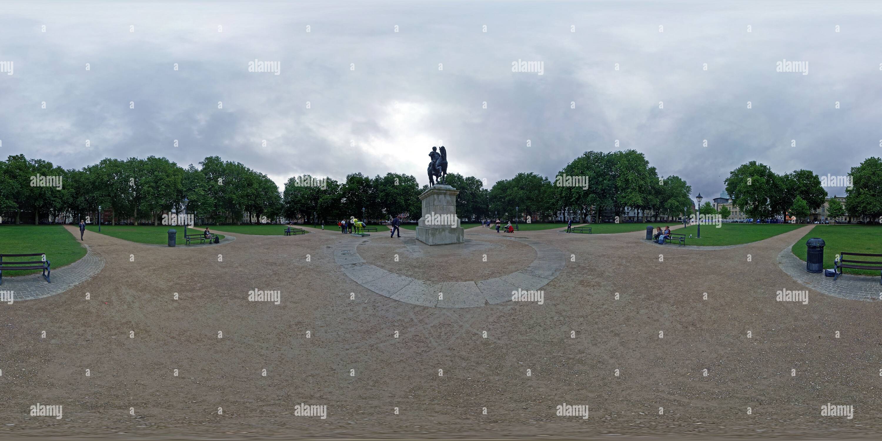 360° view of Bristol, Queen Square - Alamy