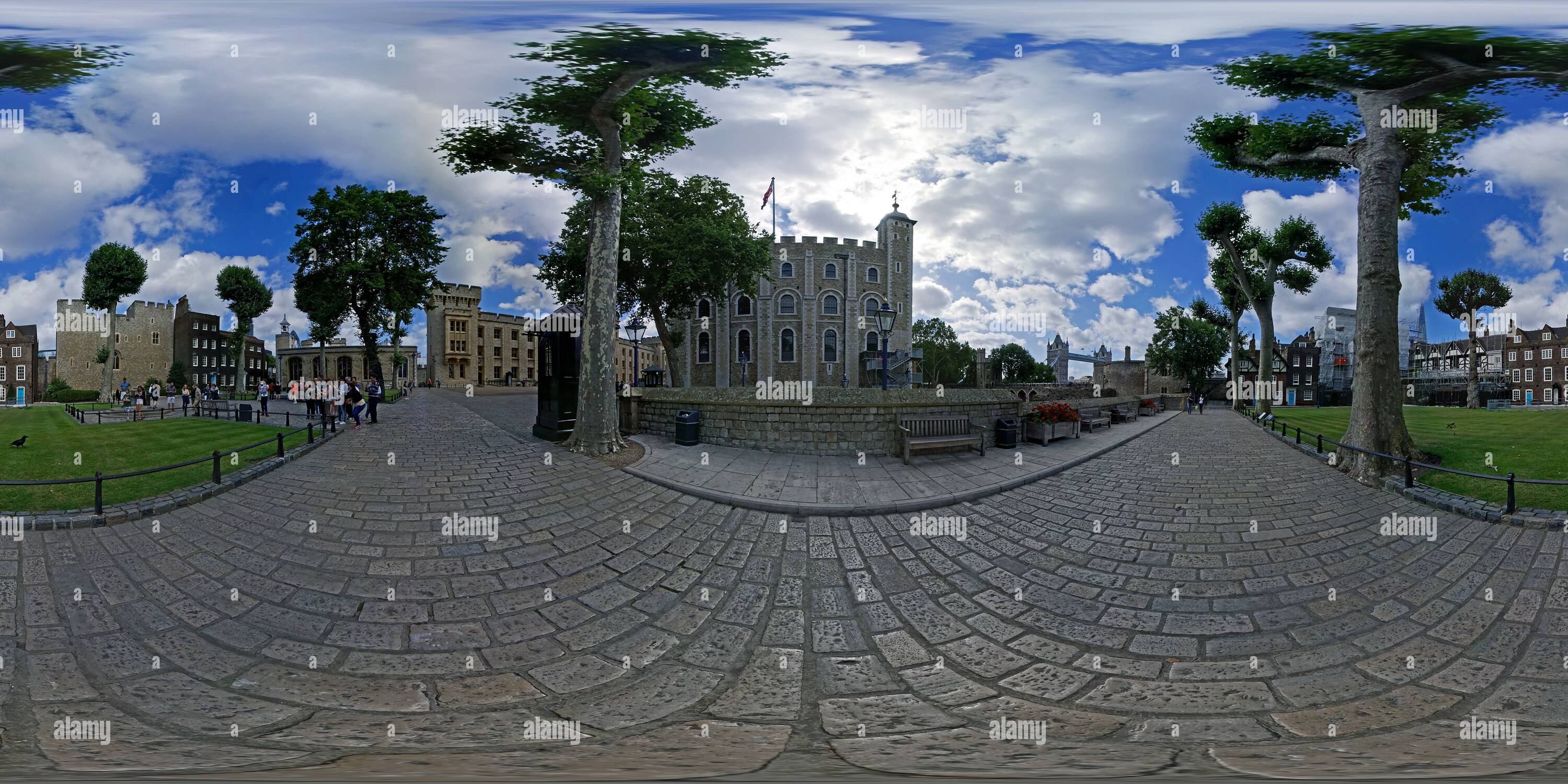 360° view of London, The Tower, Tower Green - Alamy