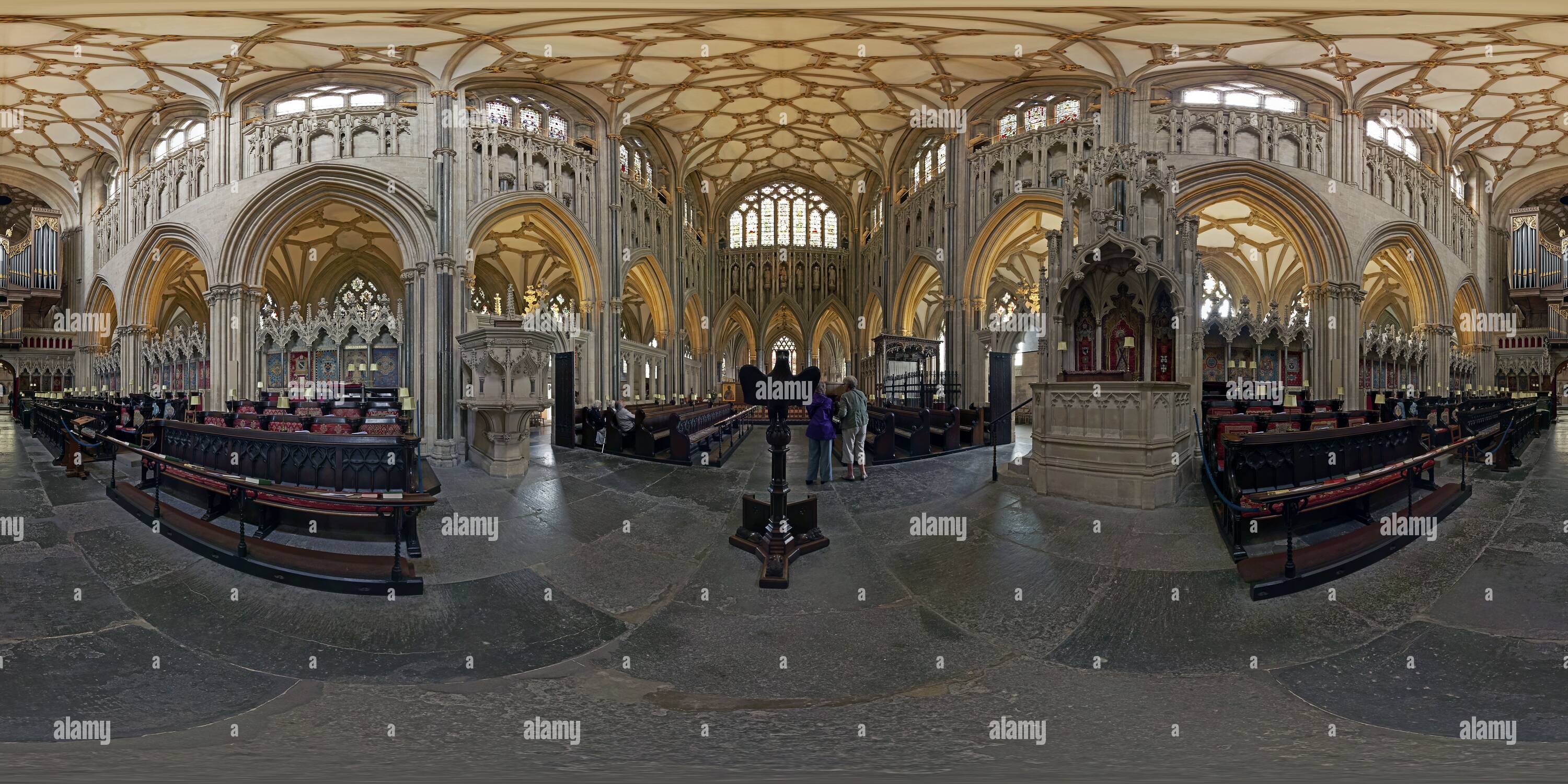 360° view of Wells, Cathedral, Quire - Alamy