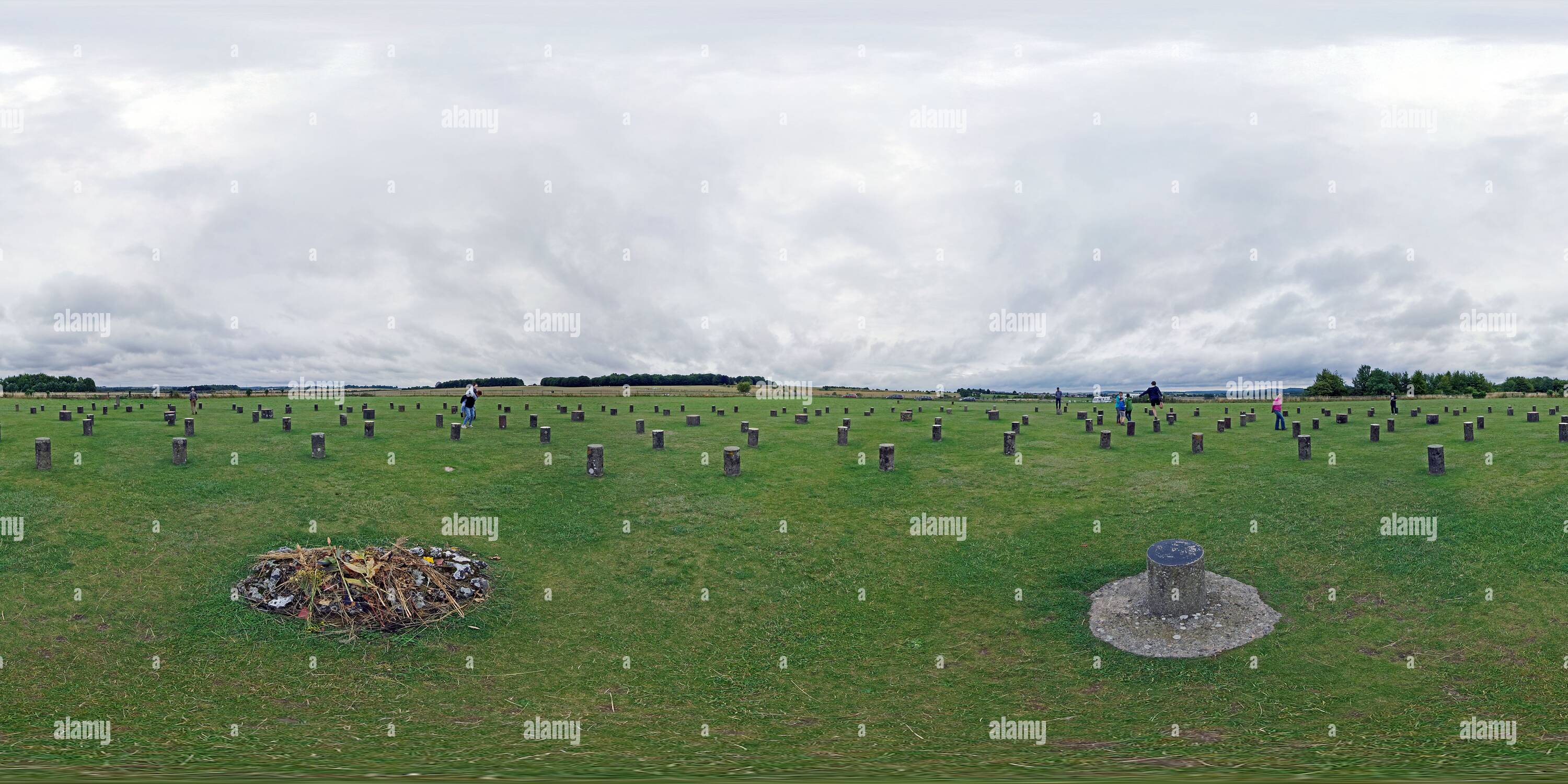 Woodhenge monument hi-res stock photography and images - Alamy