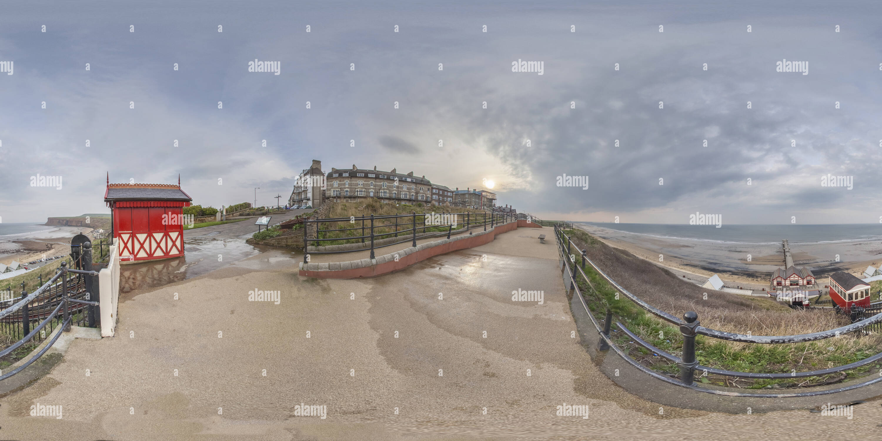 360° view of Saltburn by the sea Pier and lift - Alamy