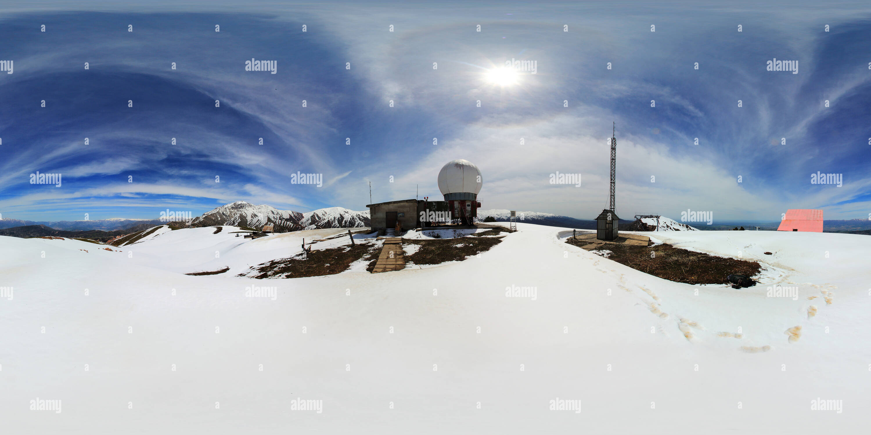 360° view of Weather station on the mountain Kumbel - Alamy