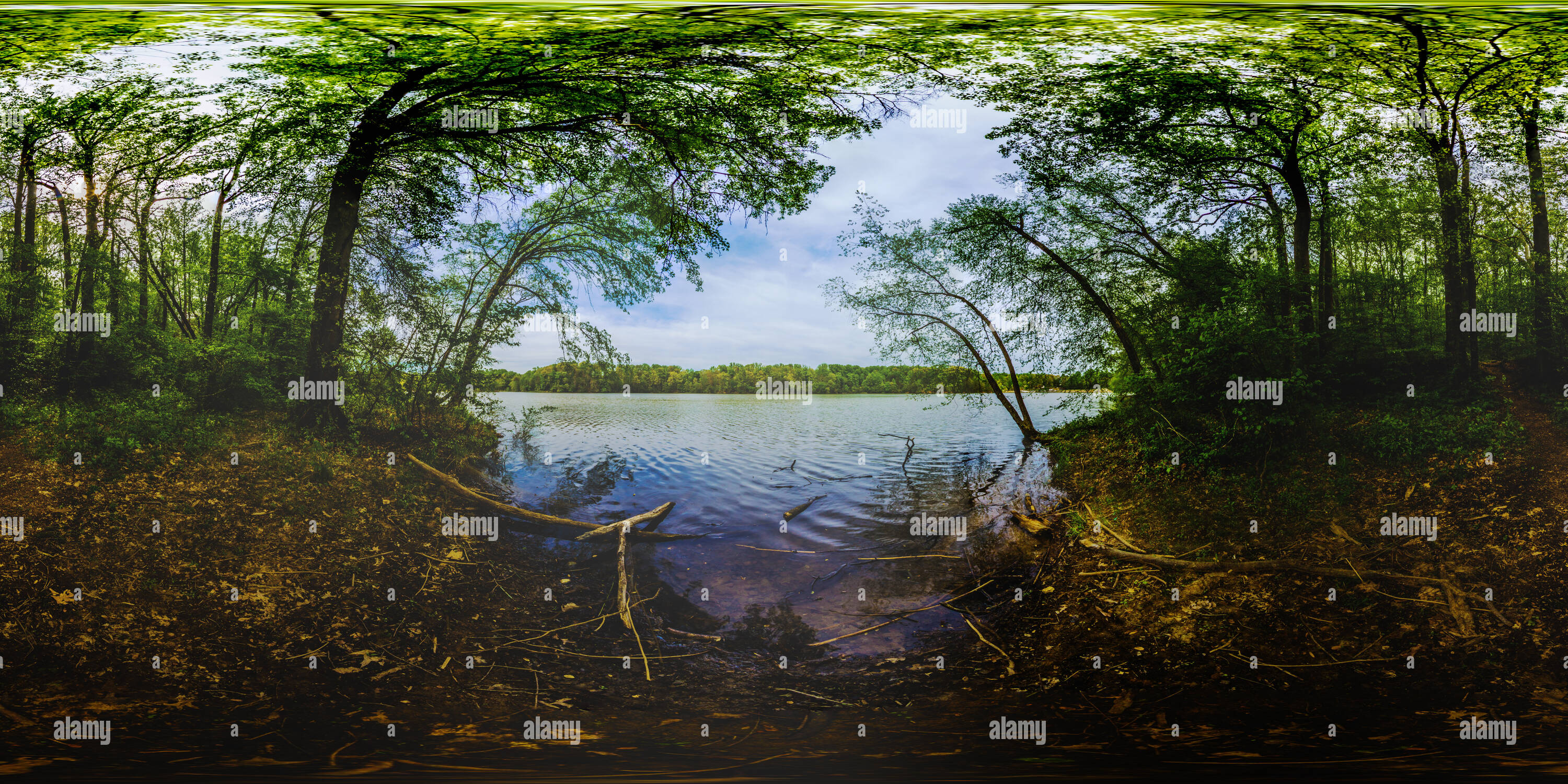 360° view of Lake Accotink, Springfield - Alamy