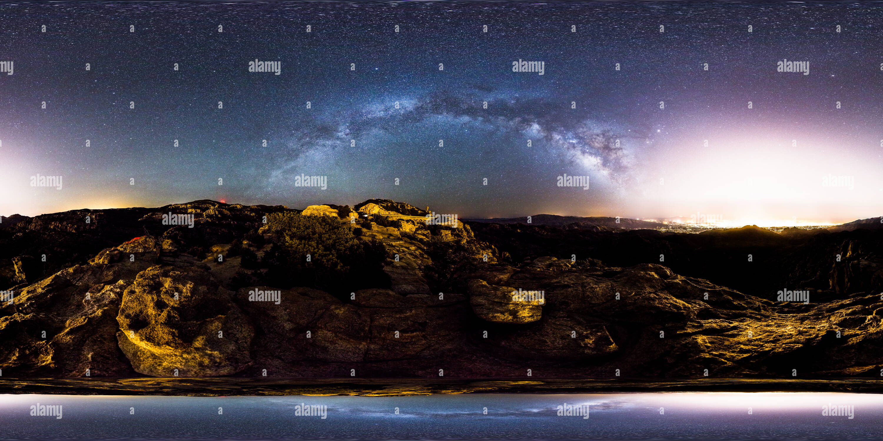 360° view of Milky Way Galaxy Over Windy Point Vista - Tucson, AZ - Alamy