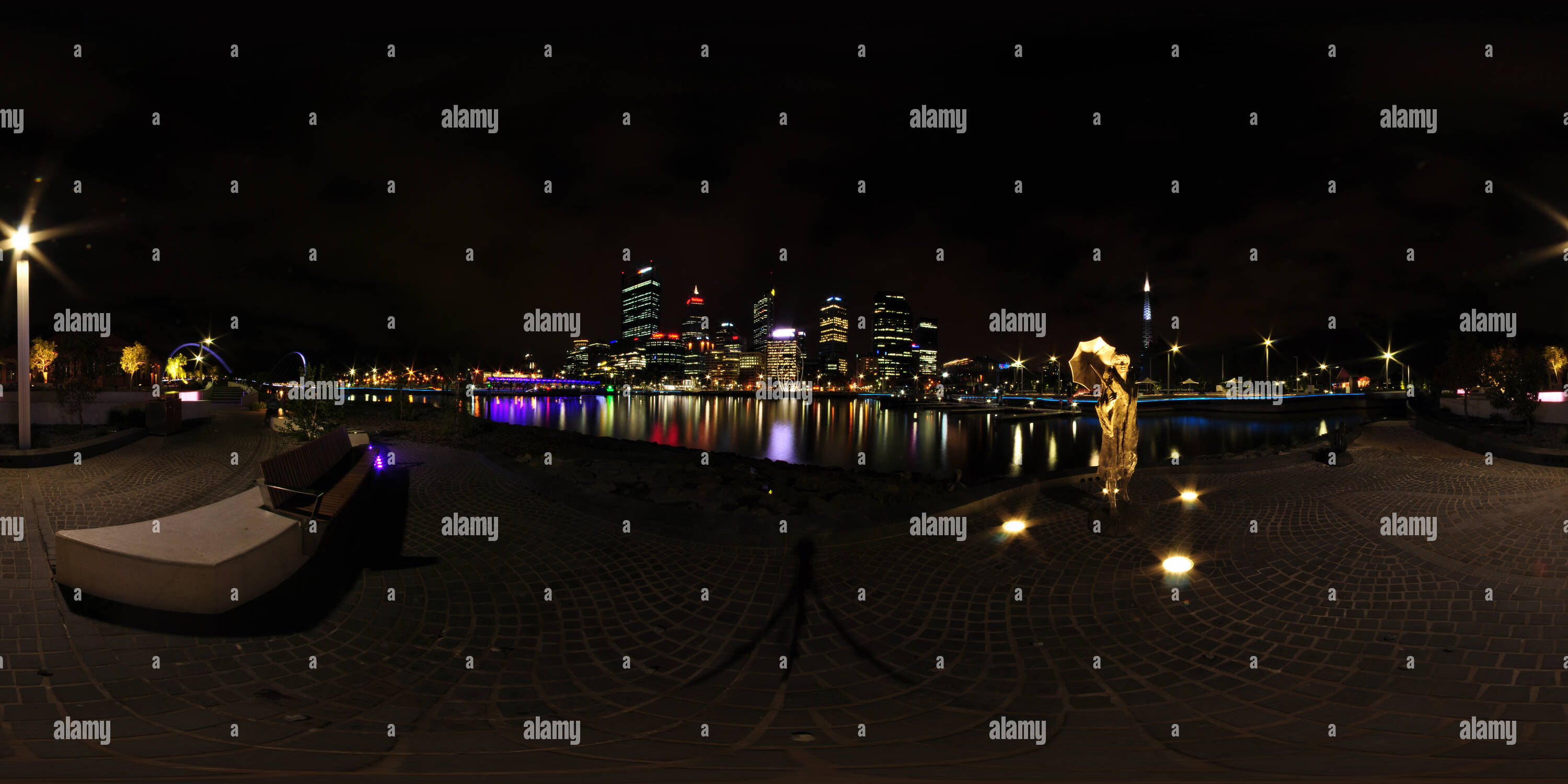 360° view of Elizabeth Quay Island Night View - Alamy
