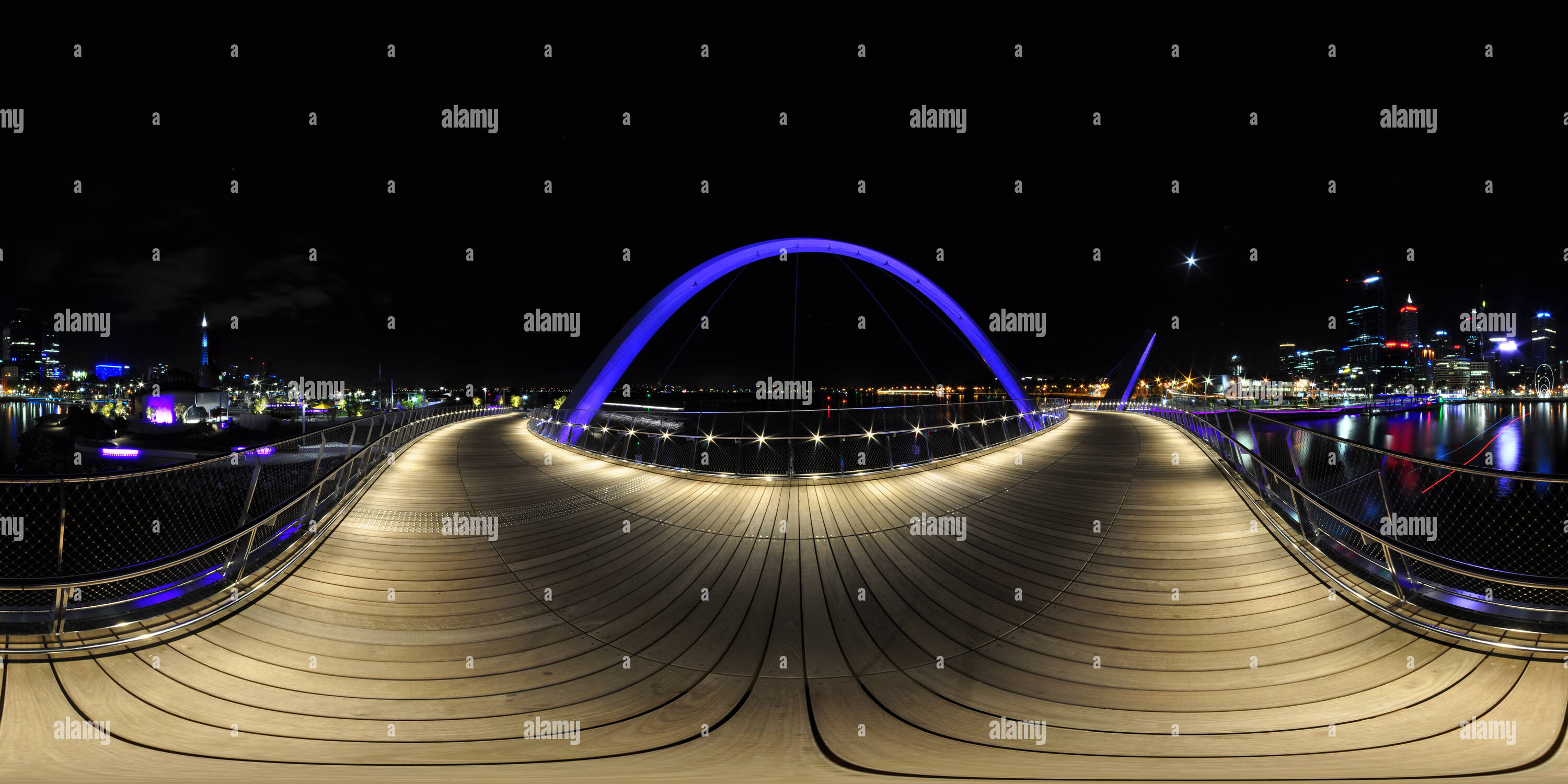 360° view of Night View of The Elizabeth Quay Bridge - Alamy