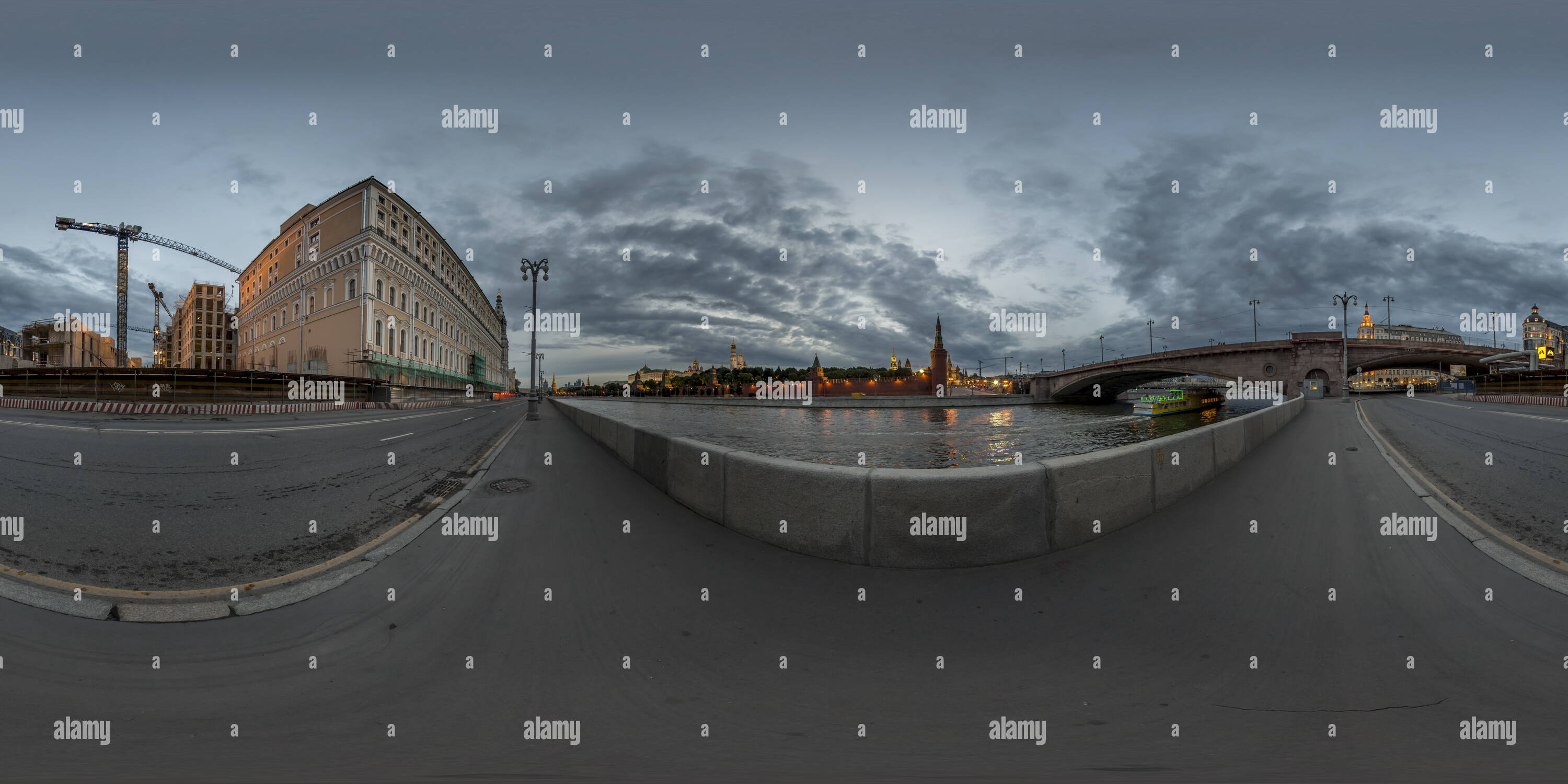 360° view of Moscow Sofiyskaya Embankment 02 - Alamy