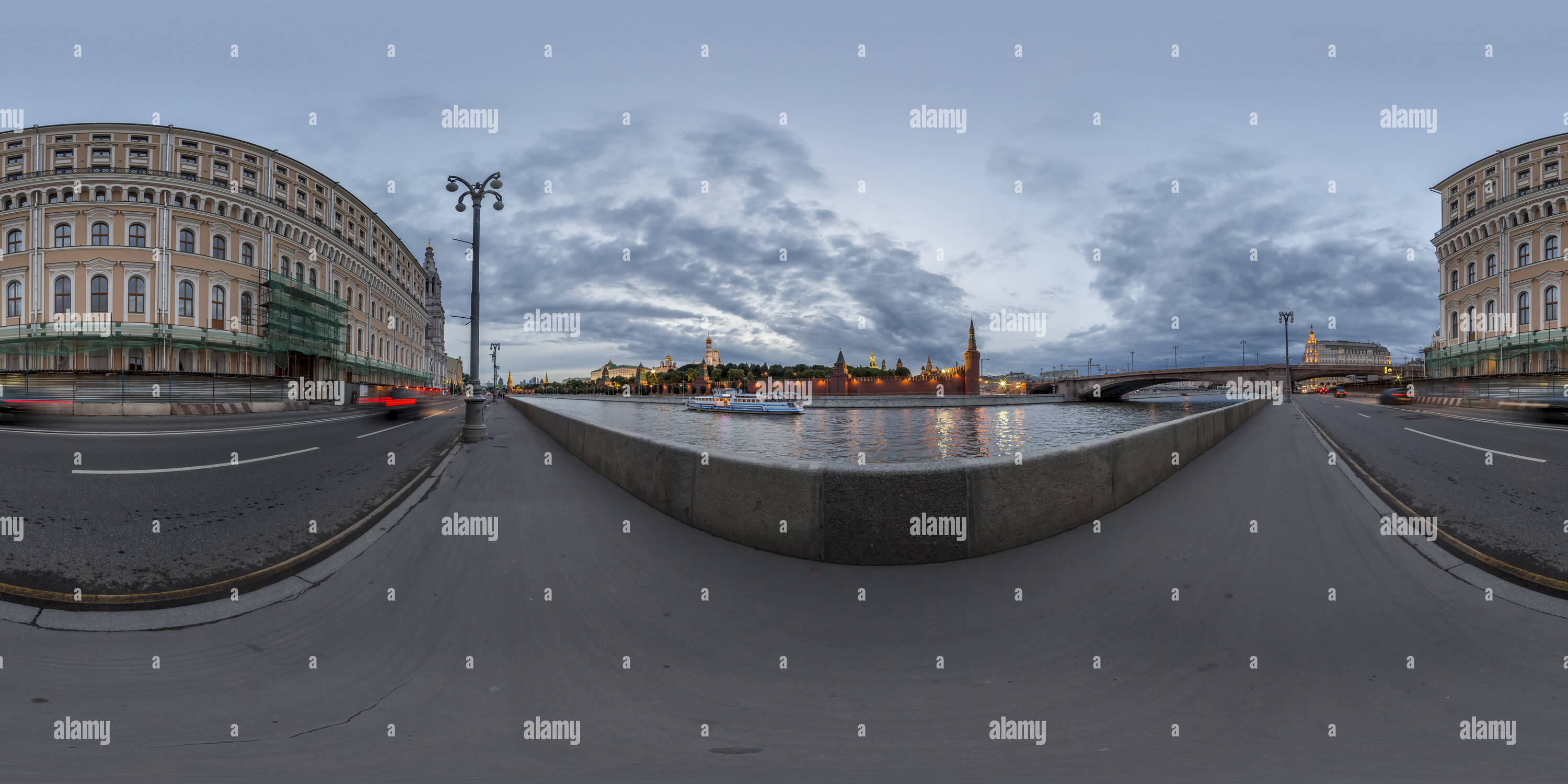 360° view of Moscow Sofiyskaya Embankment 03 - Alamy