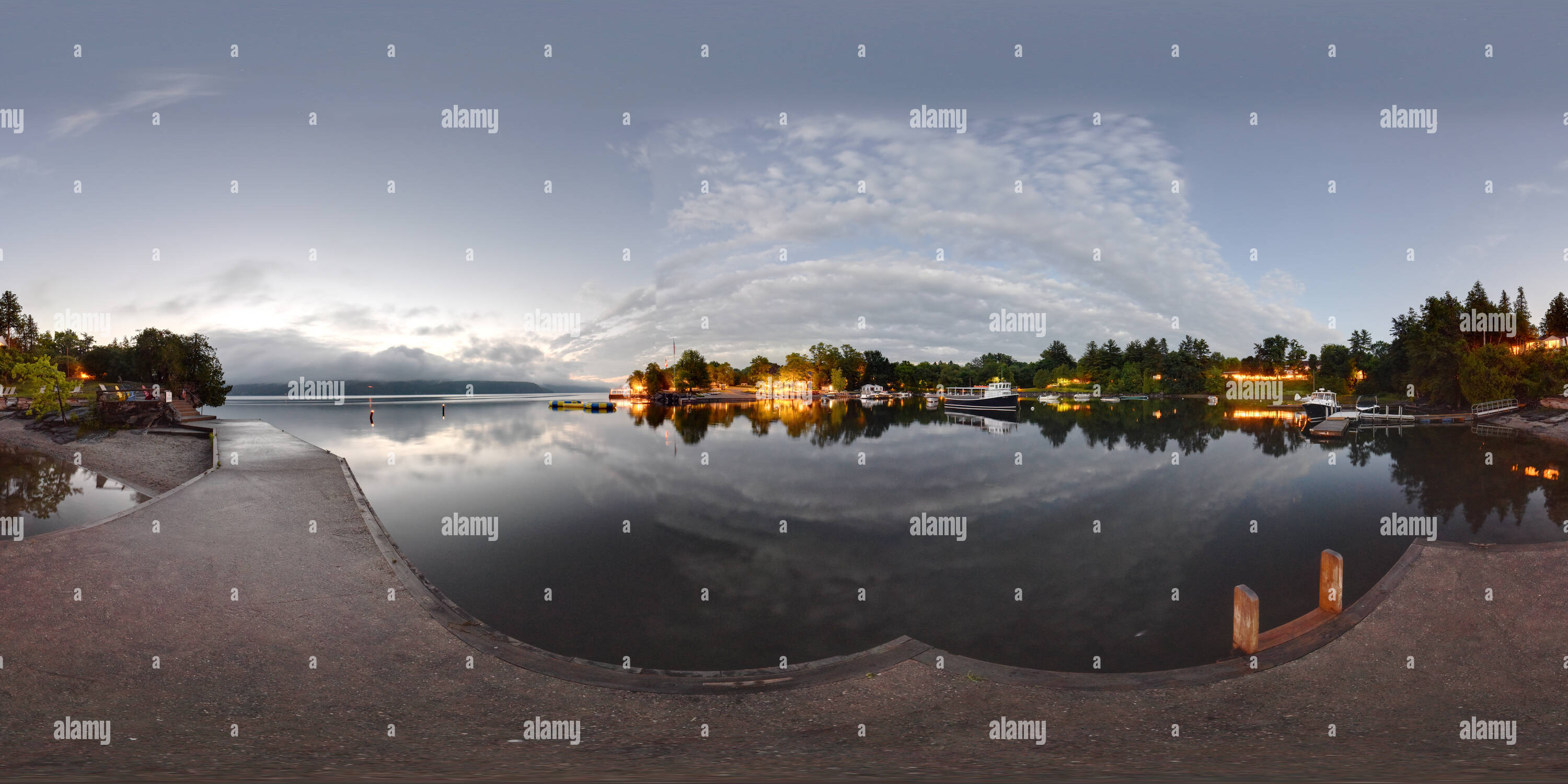 360° view of Twilight at Basin Harbor Club - Alamy