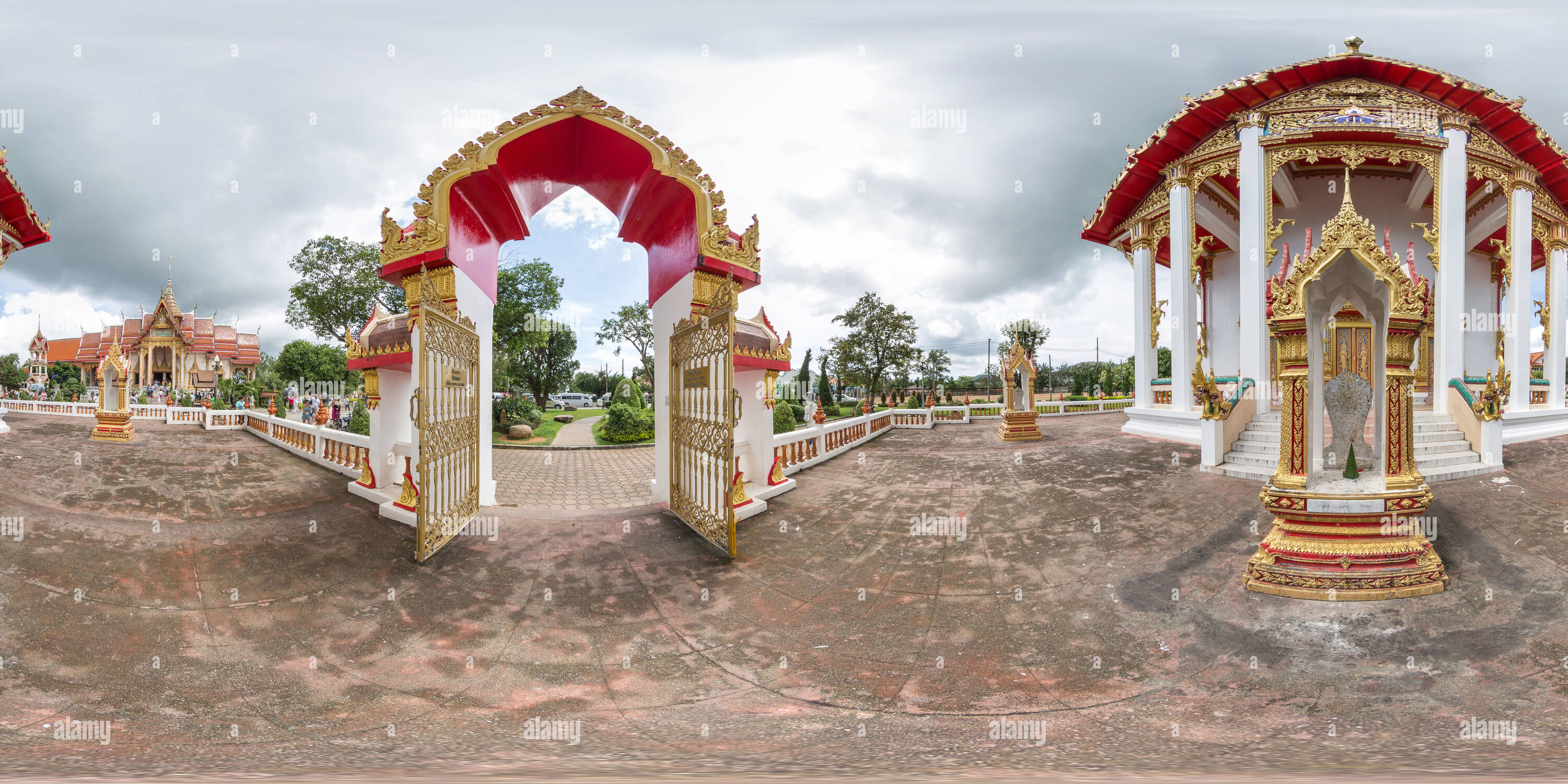 360° view of Thailand Phuket Temple 2 - Alamy
