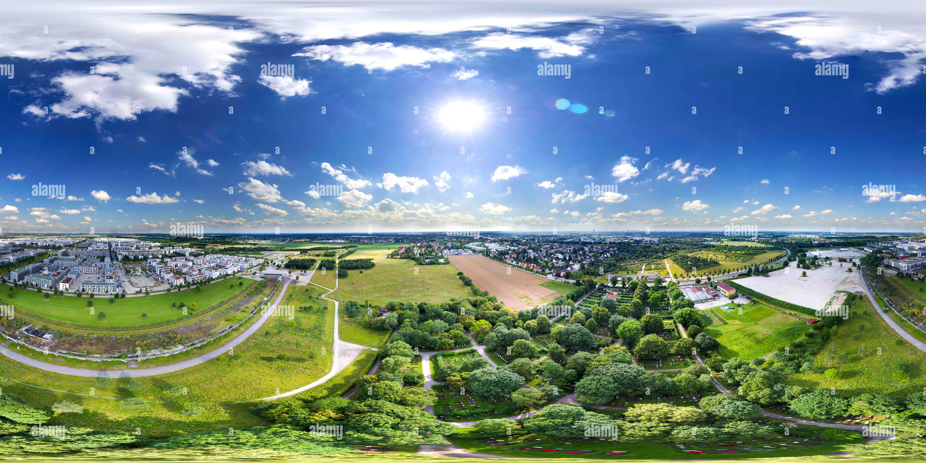 Zuschauertribuene hi-res stock photography and images - Alamy