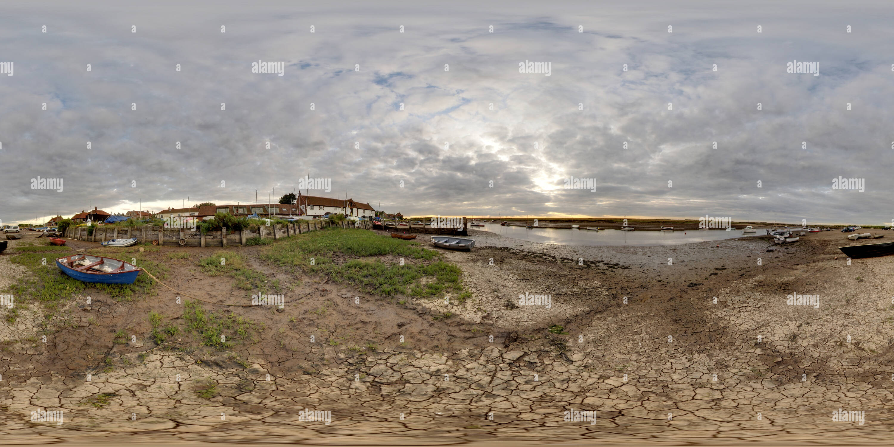 360° view of Burnham Overy Staithe - Alamy