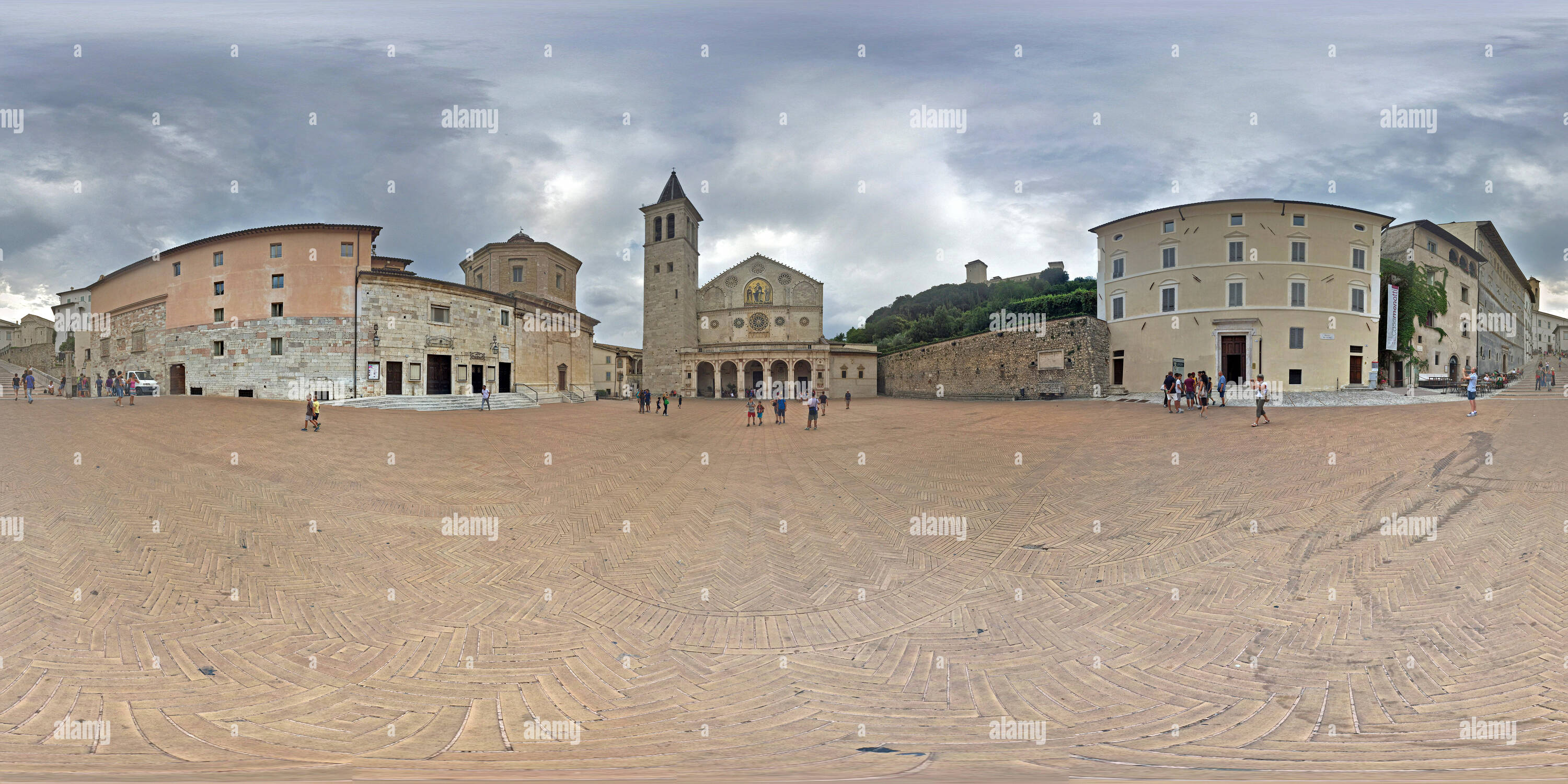 360° view of Spoleto - Piazza del Duomo - Alamy