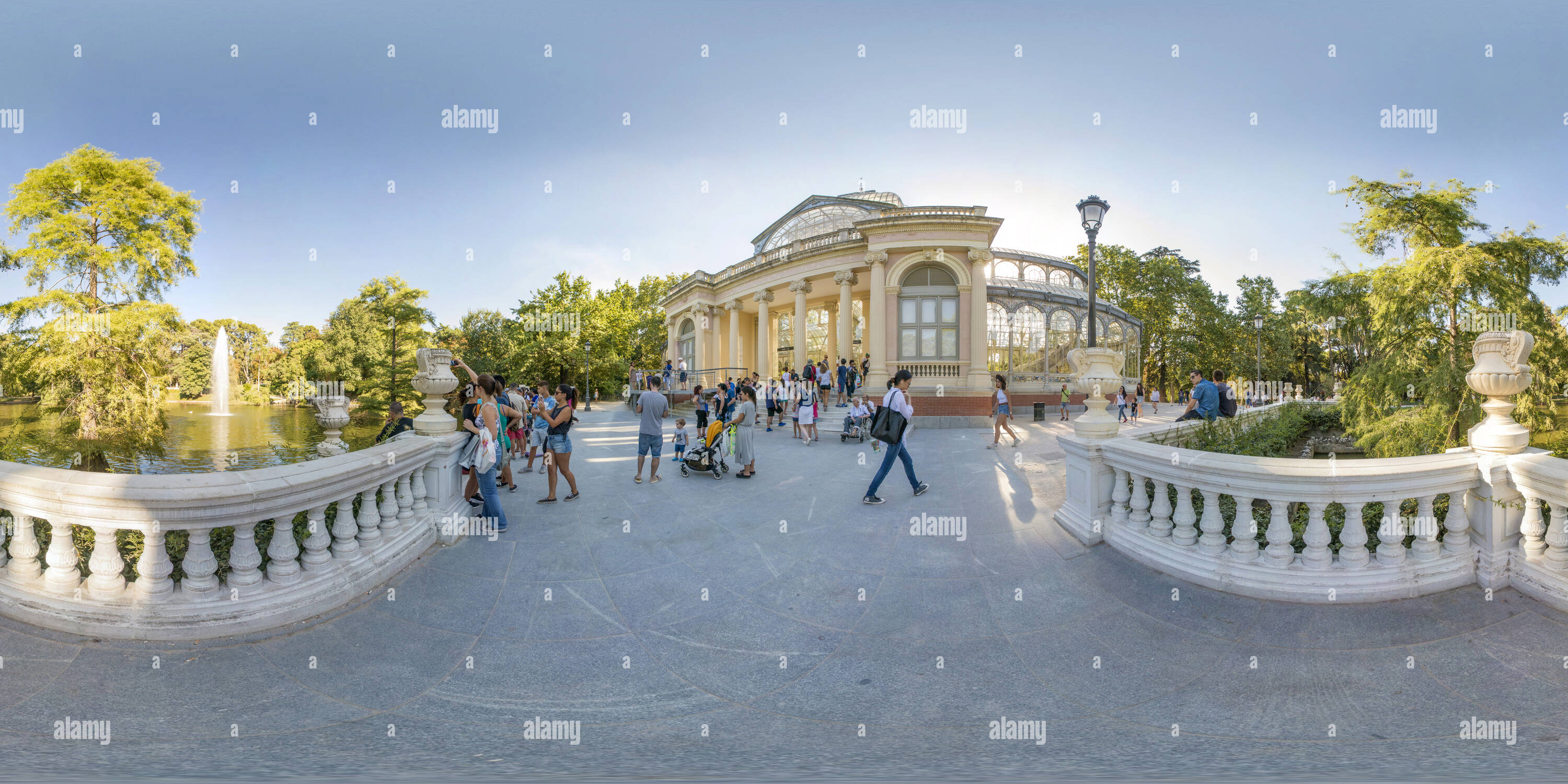 360° view of El Retiro park, Madrid, Spain - Alamy
