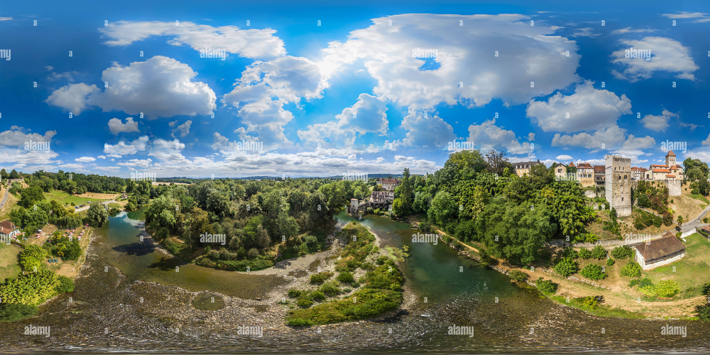 Sauveterre de bearn hi-res stock photography and images - Alamy