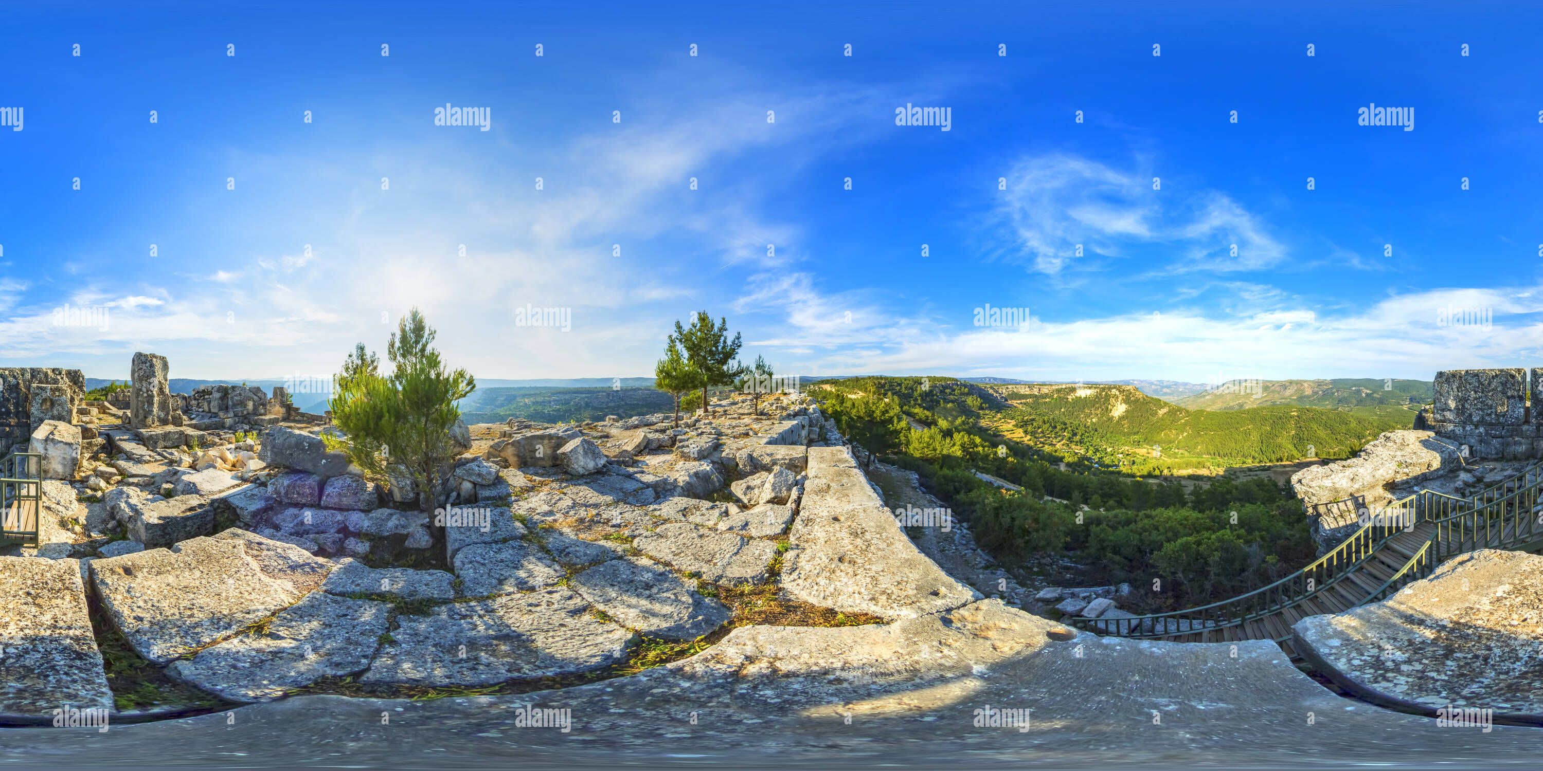 Gulnar hi-res stock photography and images - Alamy