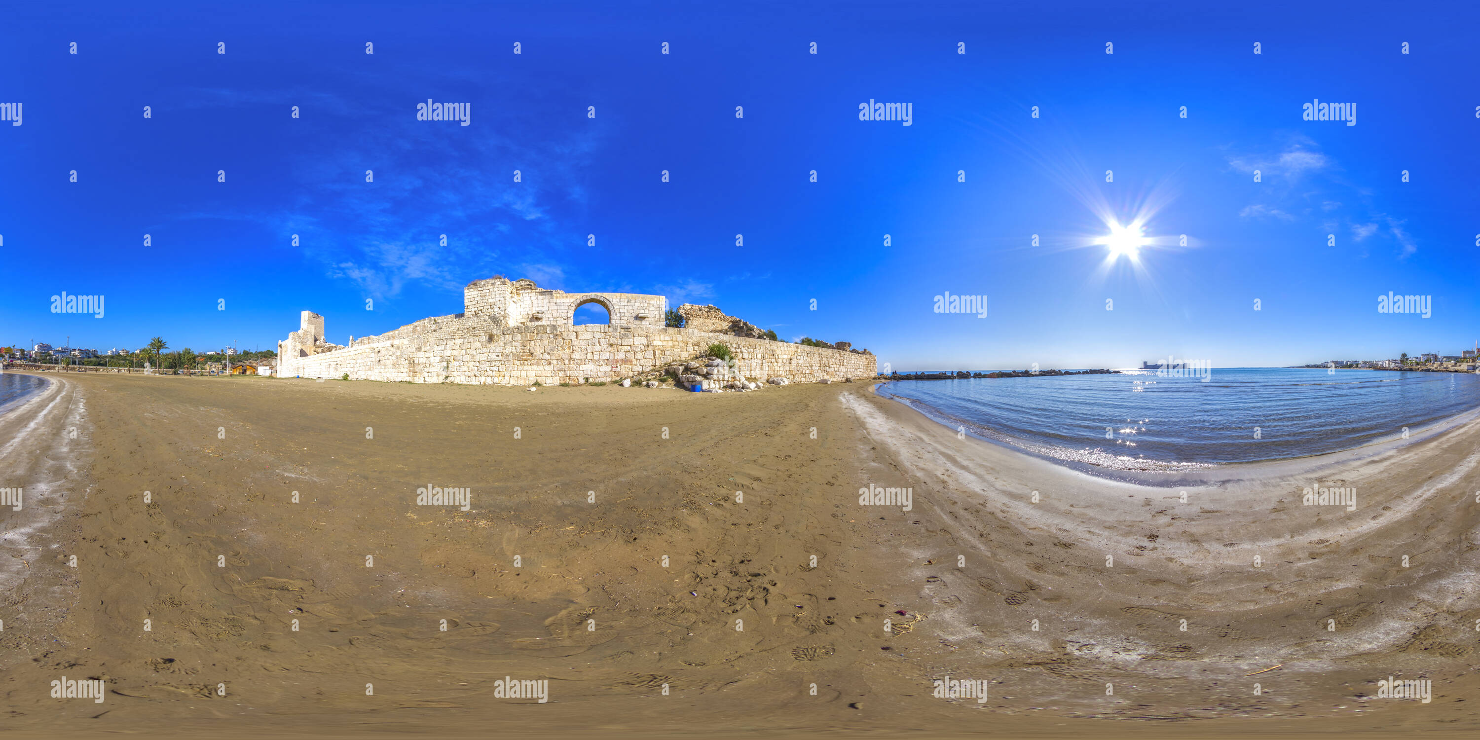 360° view of Korykos Kizkalesi Erdemli Vr Mersin 71c - Alamy