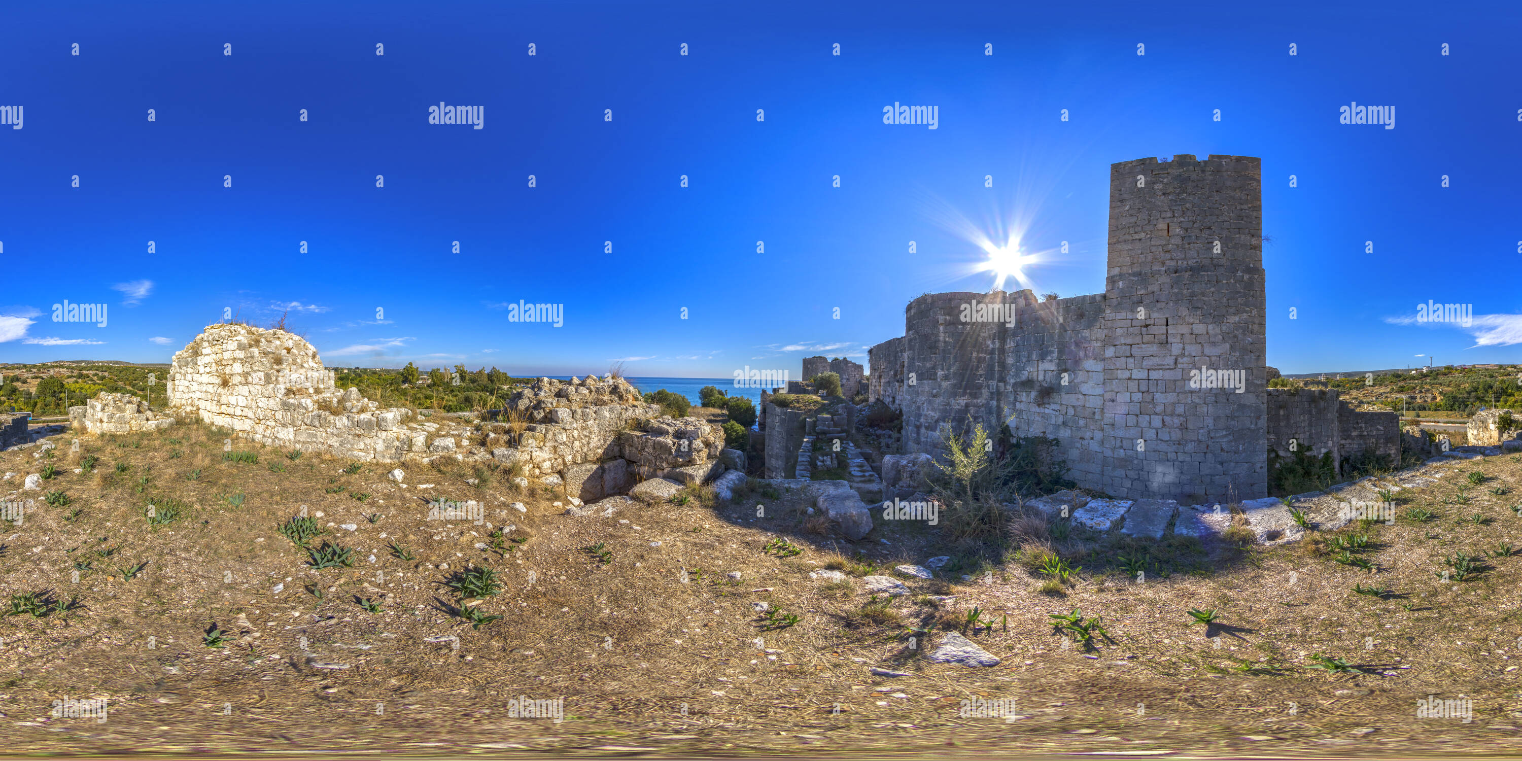 360° view of Korykos Kizkalesi Erdemli Vr Mersin 585 - Alamy