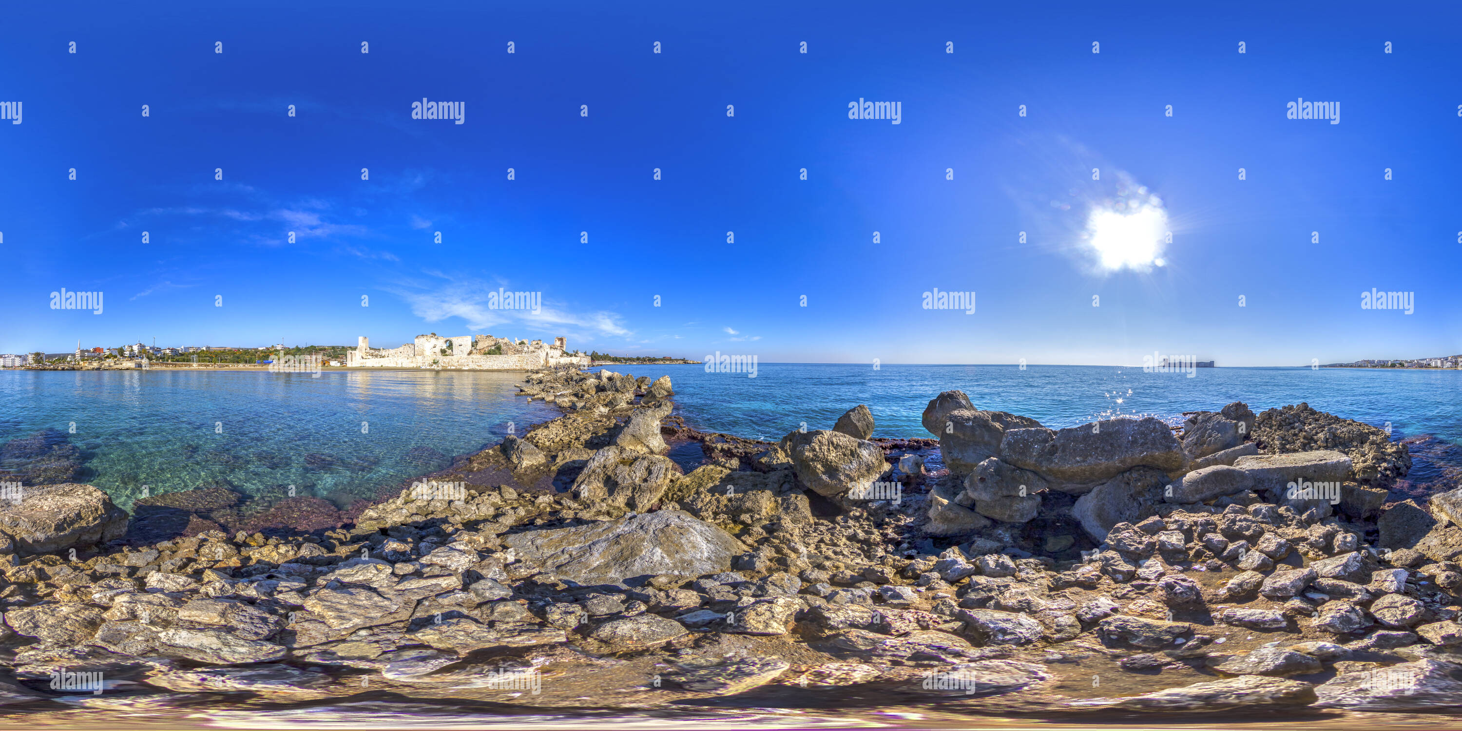 360° view of Korykos Kizkalesi Erdemli Vr Mersin 613 - Alamy