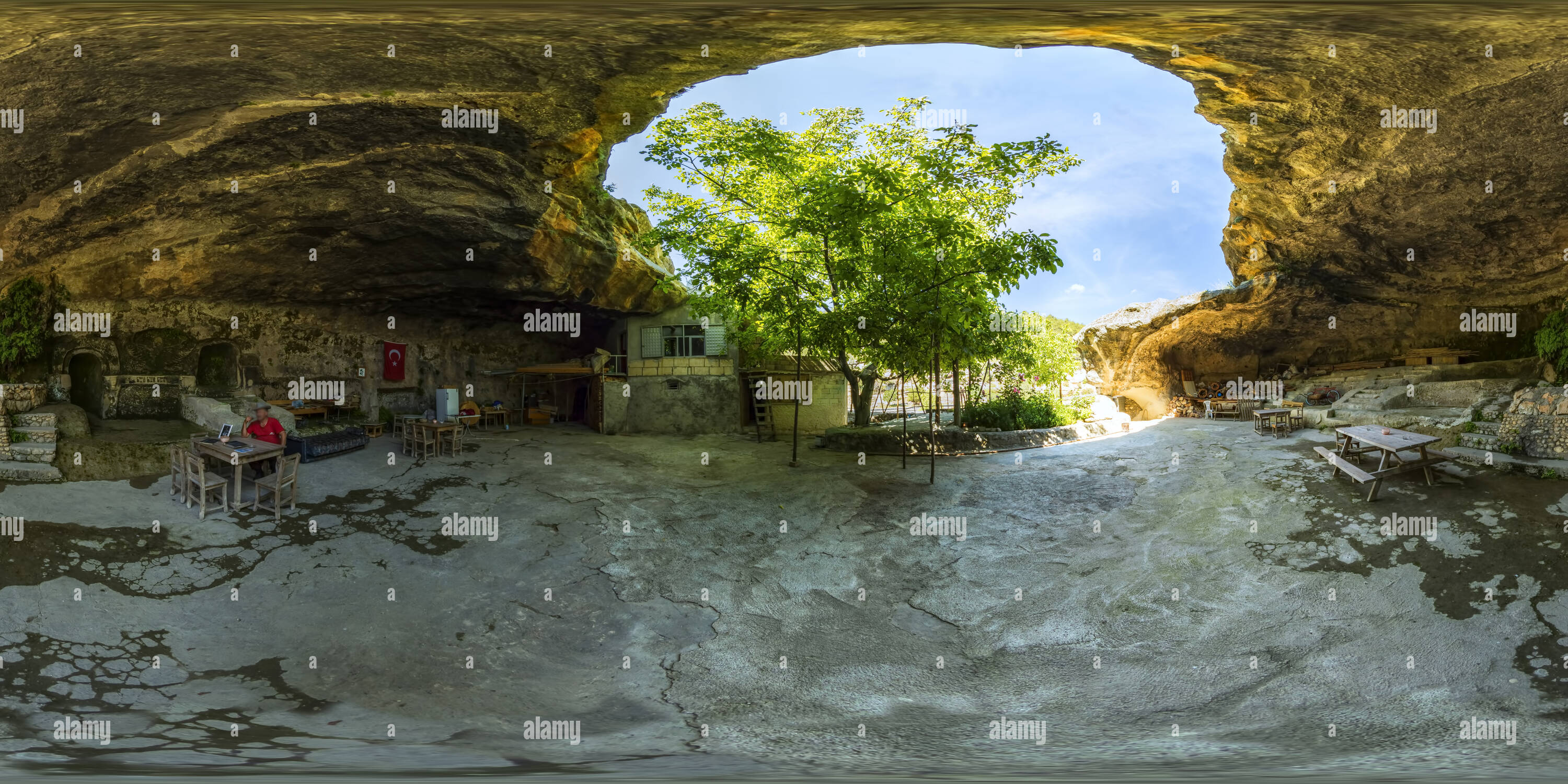 Gulnar hi-res stock photography and images - Alamy