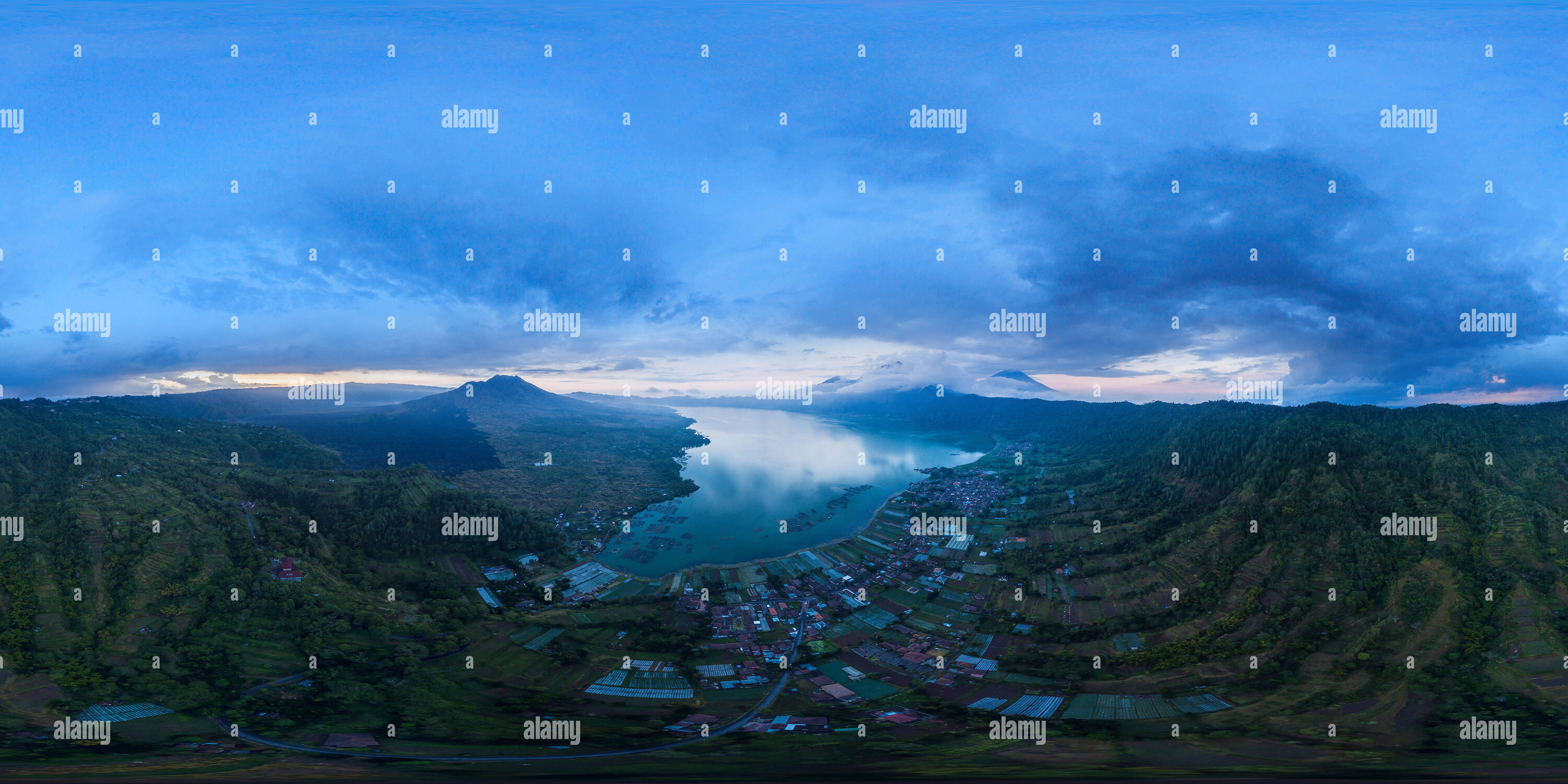 360° view of Lake and Mount Batur at dusk, Bali, Indonesia - Alamy