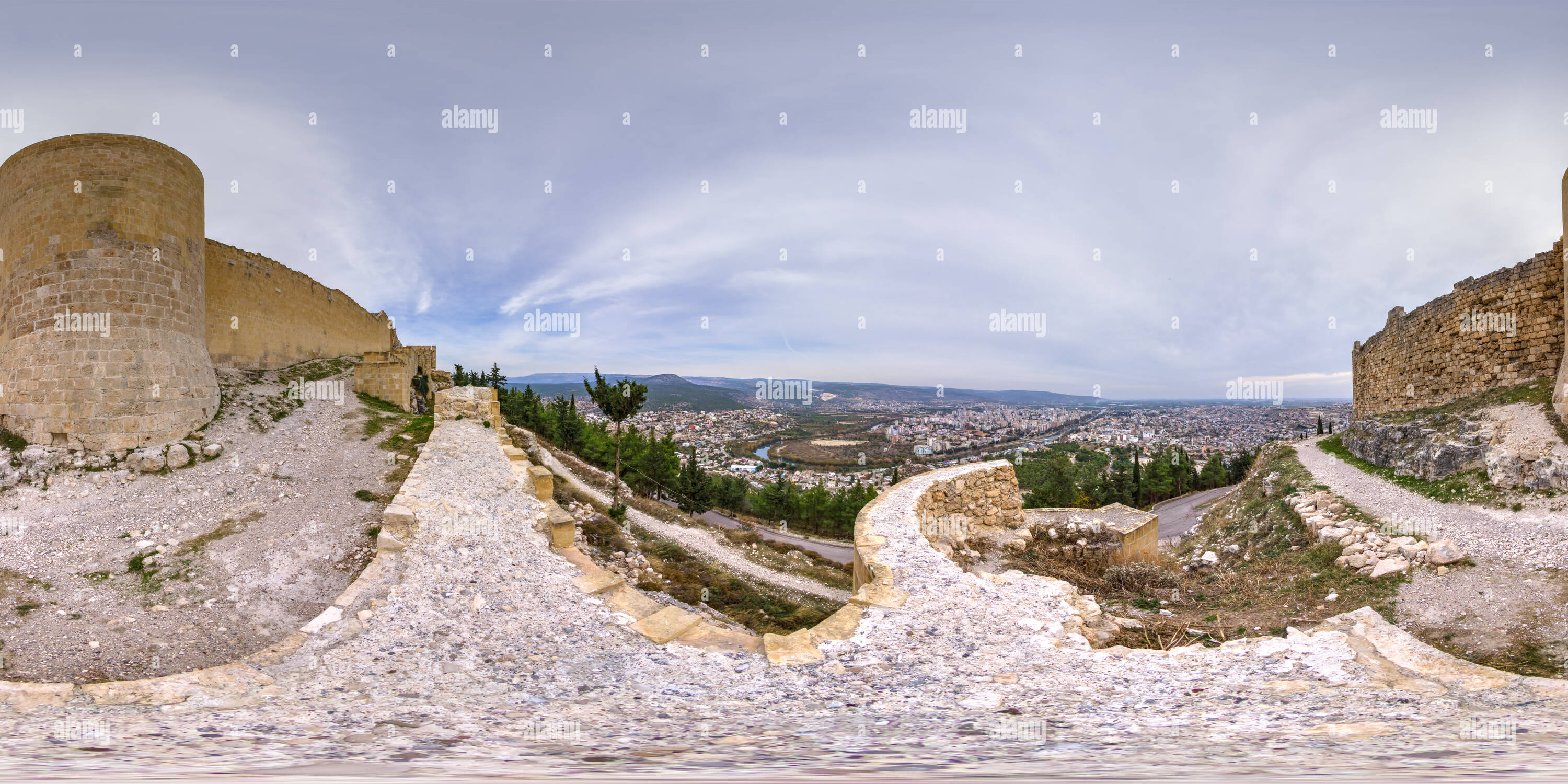 360° view of Silifke Fortress Silifke Vr Mersin 0b9 - Alamy