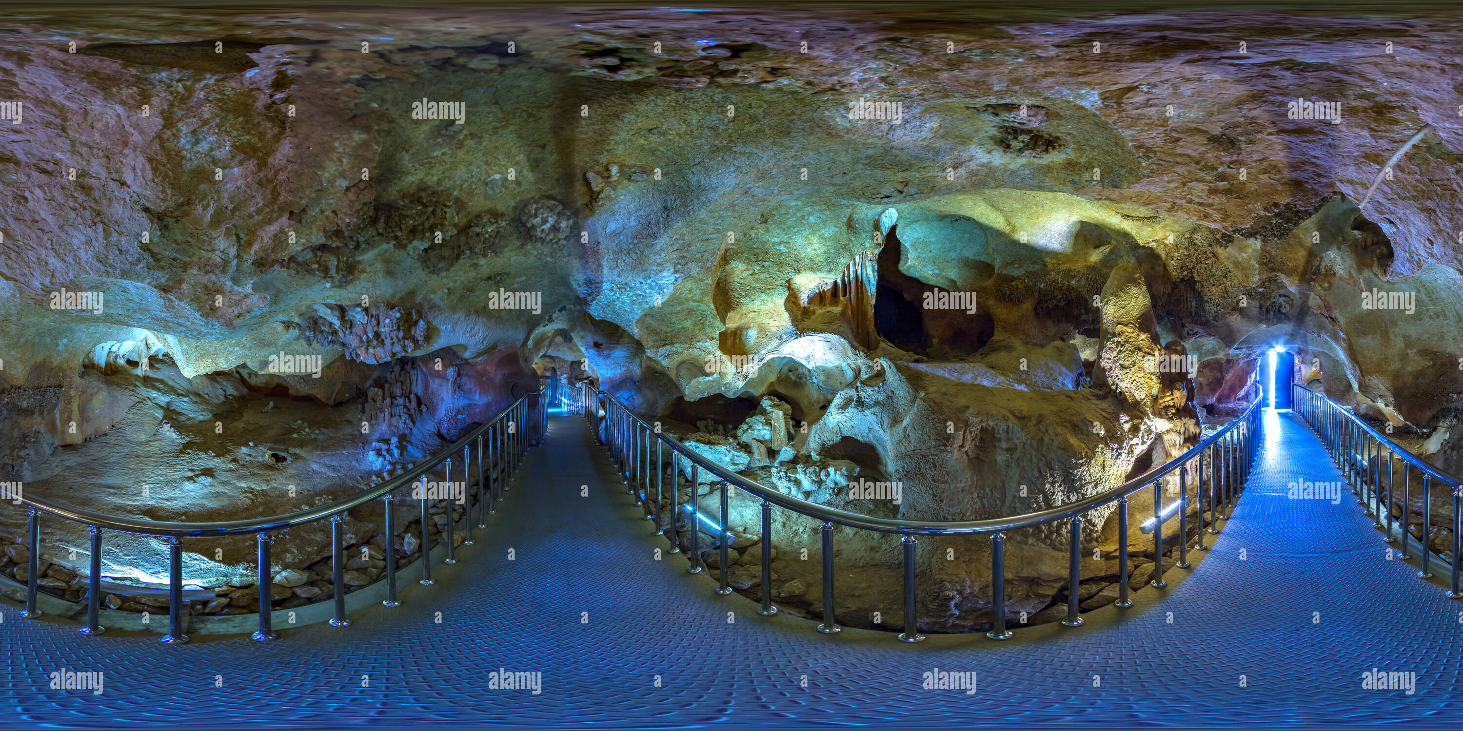 Taskuyu cave hi-res stock photography and images - Alamy