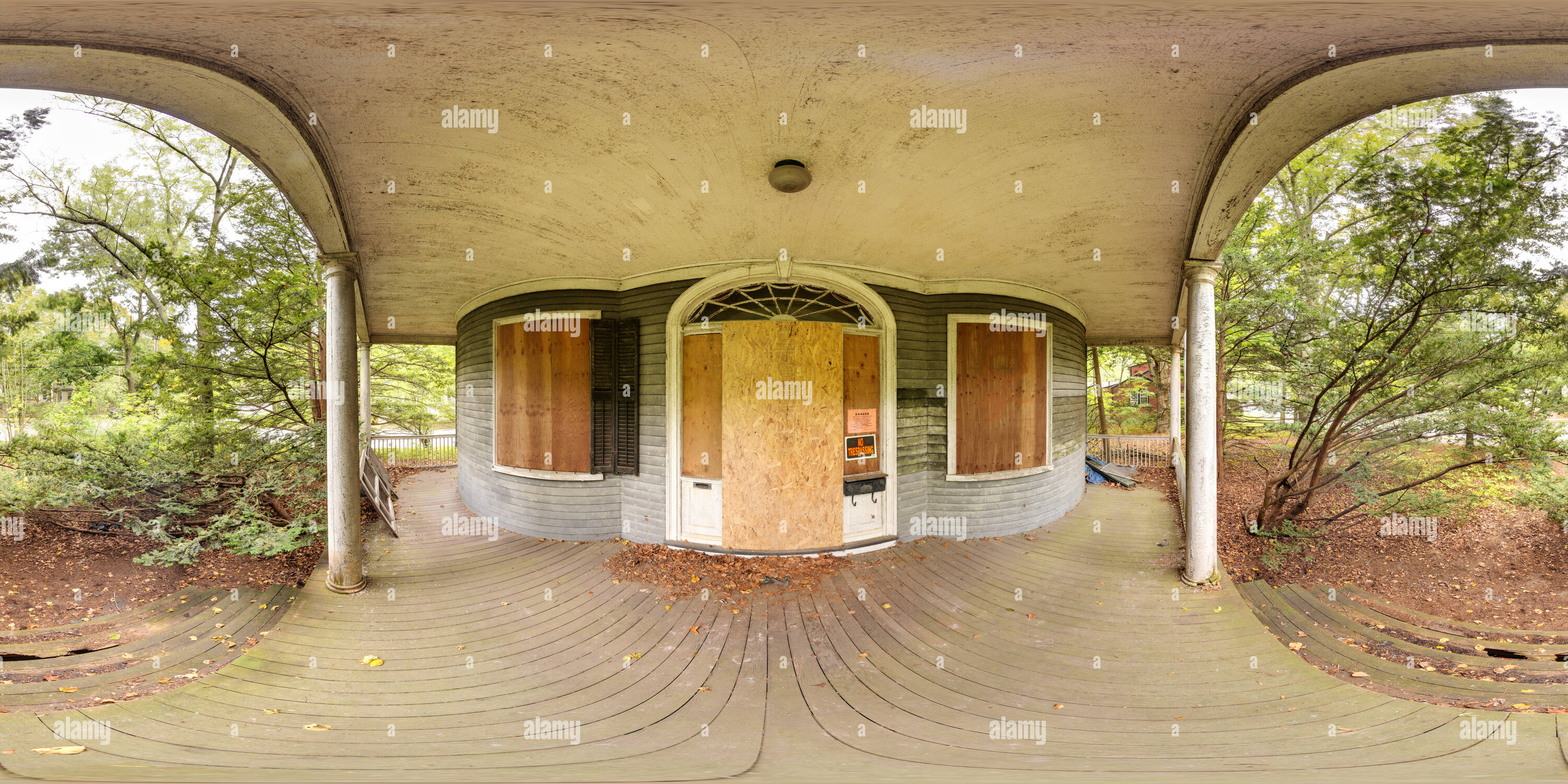 360° view of Derelict House One - Alamy