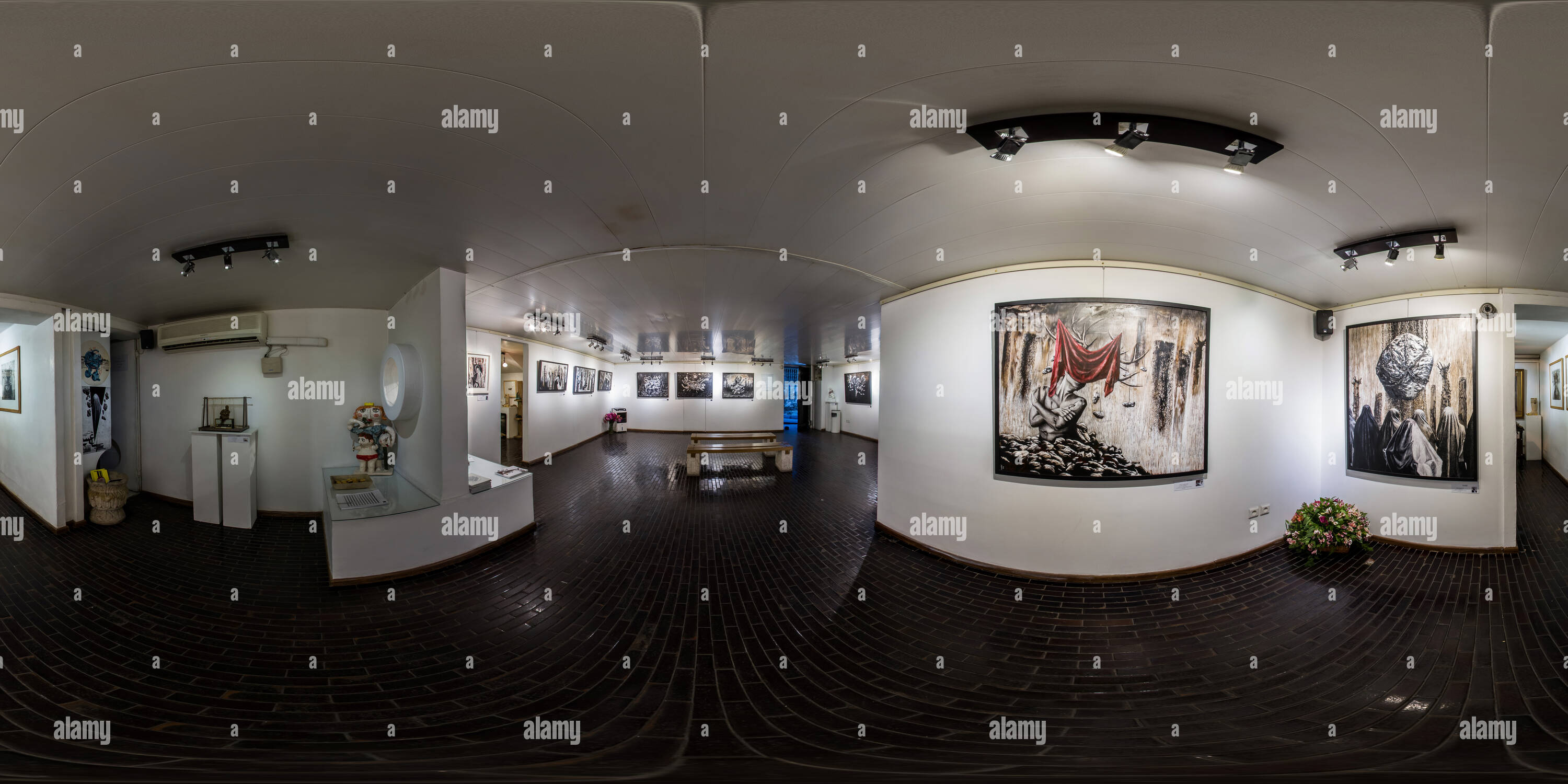 Seyhoun art gallery hi-res stock photography and images - Alamy