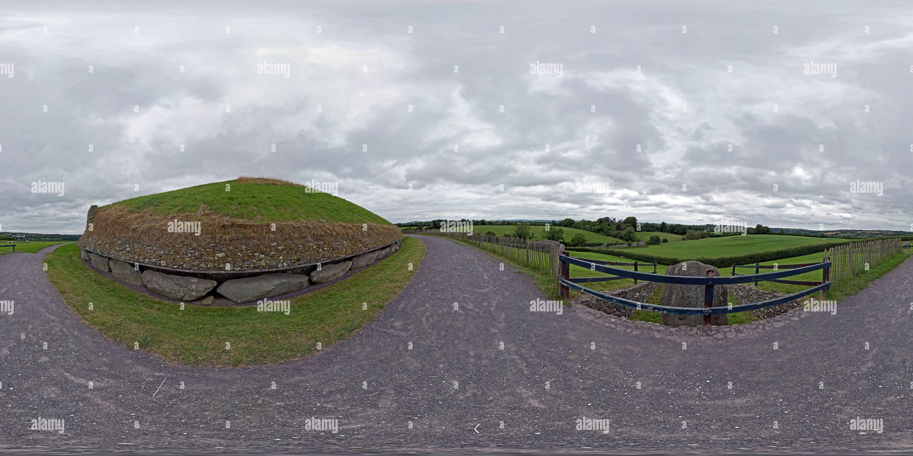 360° view of Newgrange - Tumulus from the North-East - Alamy
