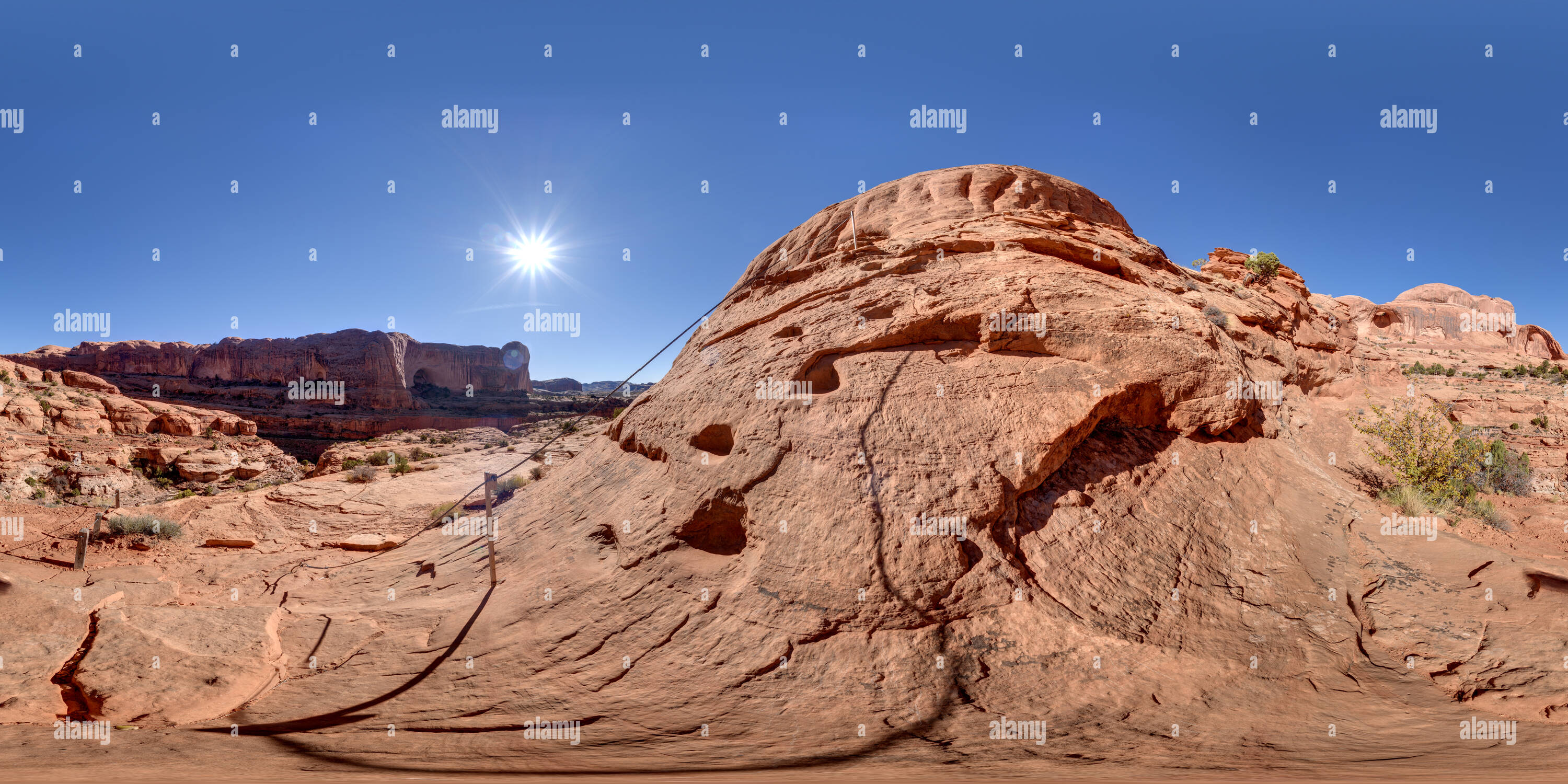 360° view of Moki Steps to Corona Arch - Alamy