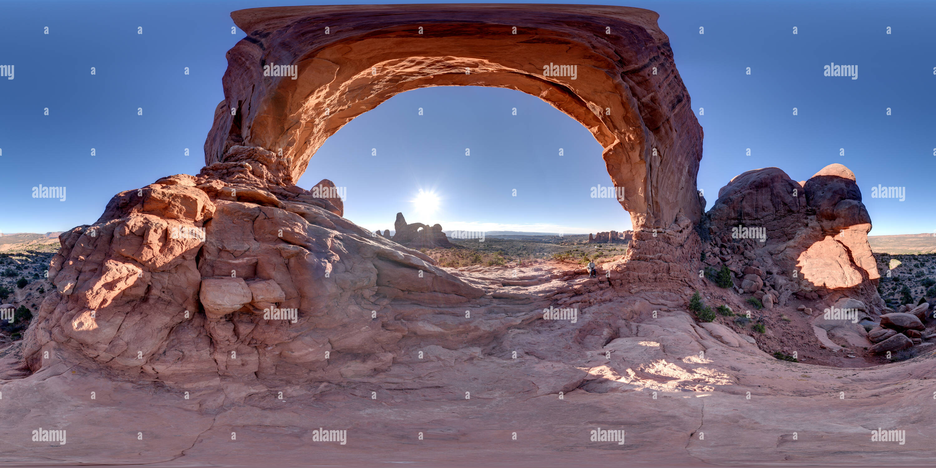360° view of South Window Arch - Alamy