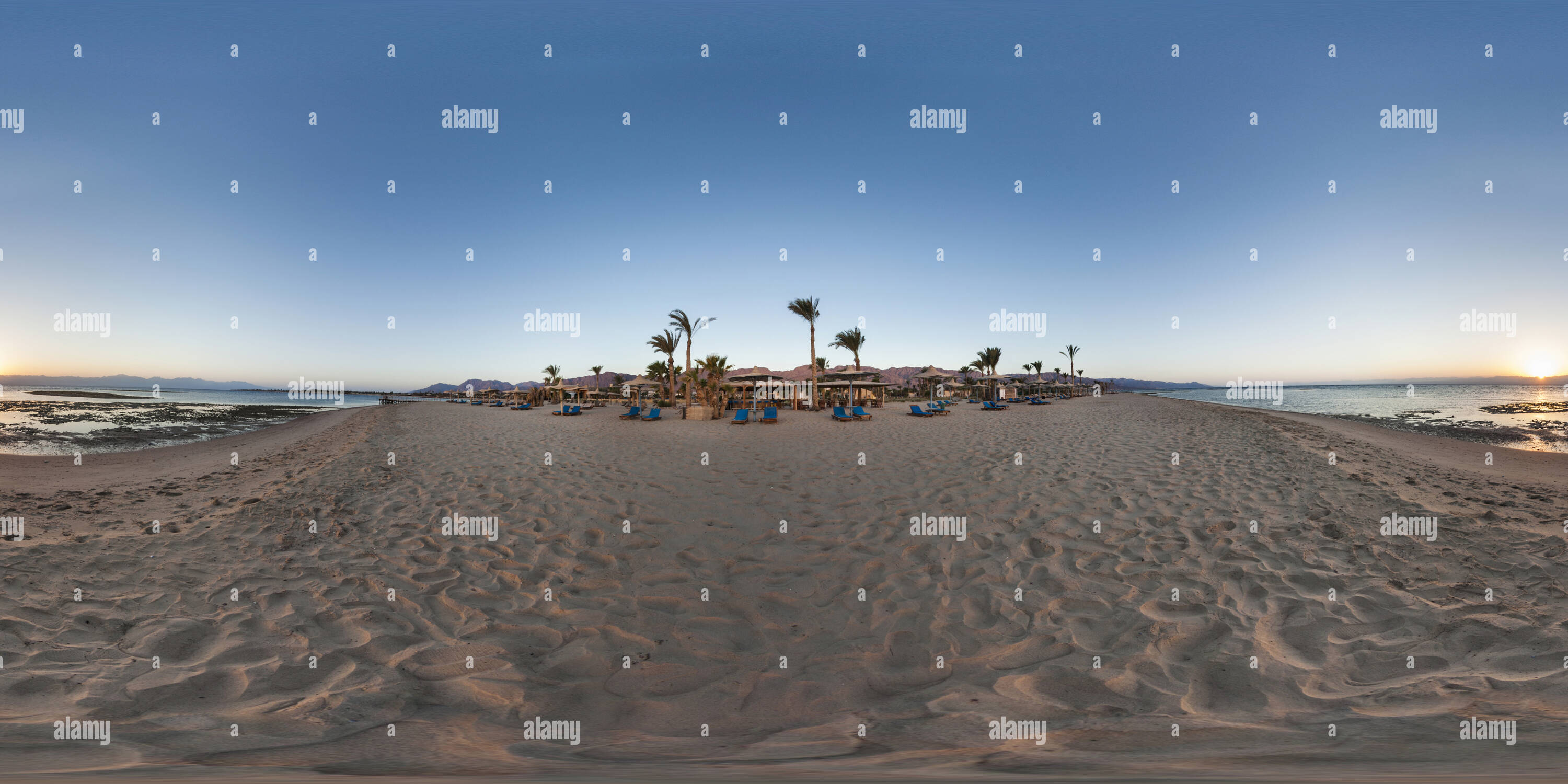 360° view of Sunrise at Nuweiba beach, Sinai - Alamy