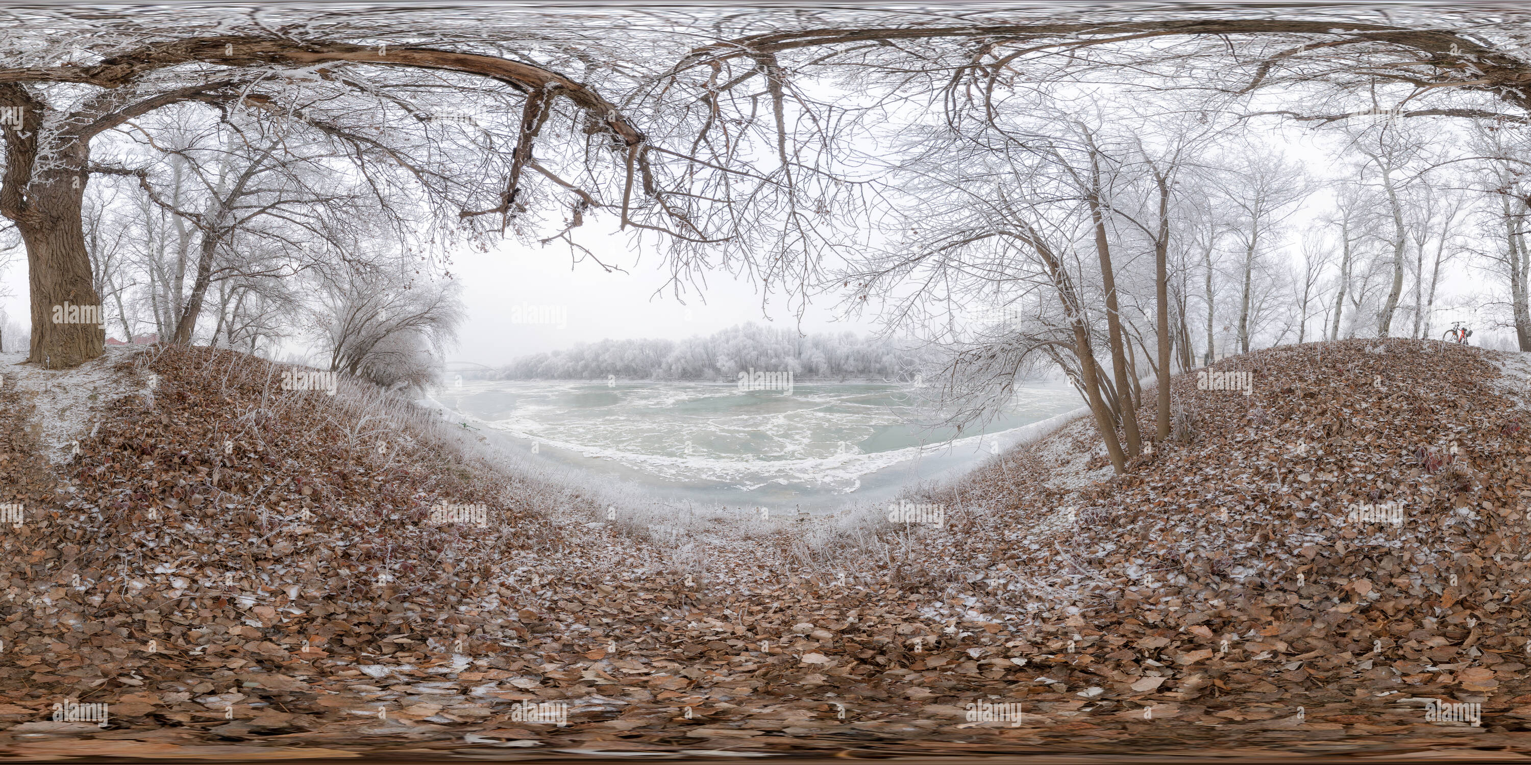 360° view of Frozen Tisza - part 1 - Alamy