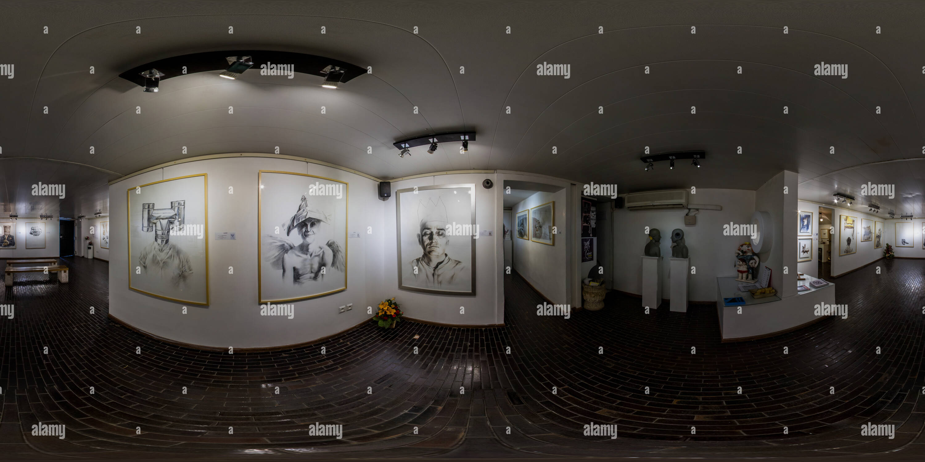 Seyhoun art gallery hi-res stock photography and images - Alamy