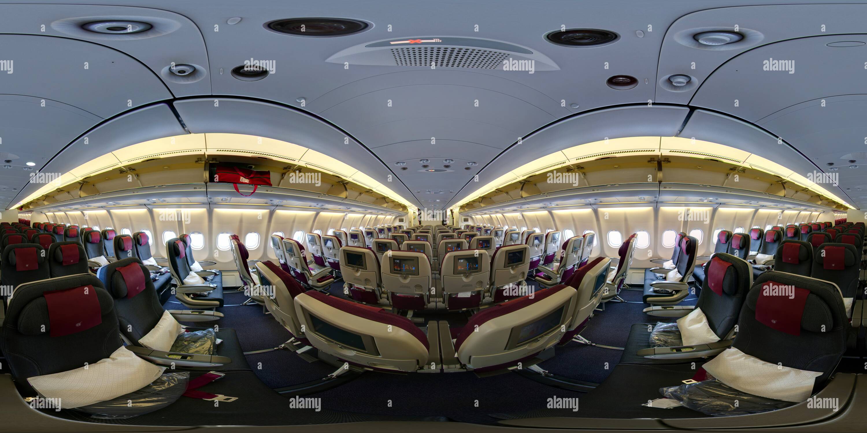 360° view of Airbus A330 (7882 - Alamy