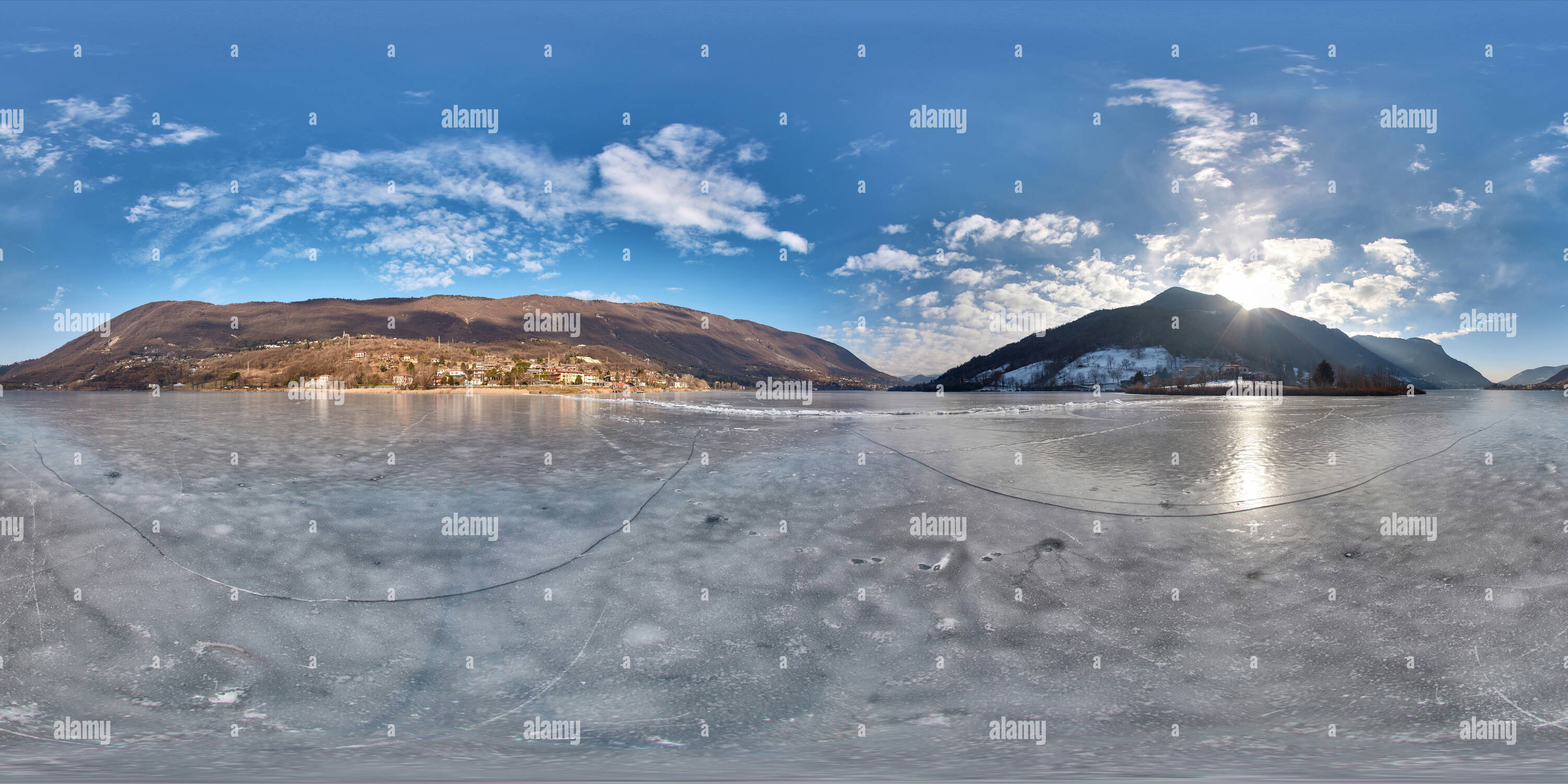 Frozenlake hi-res stock photography and images - Alamy