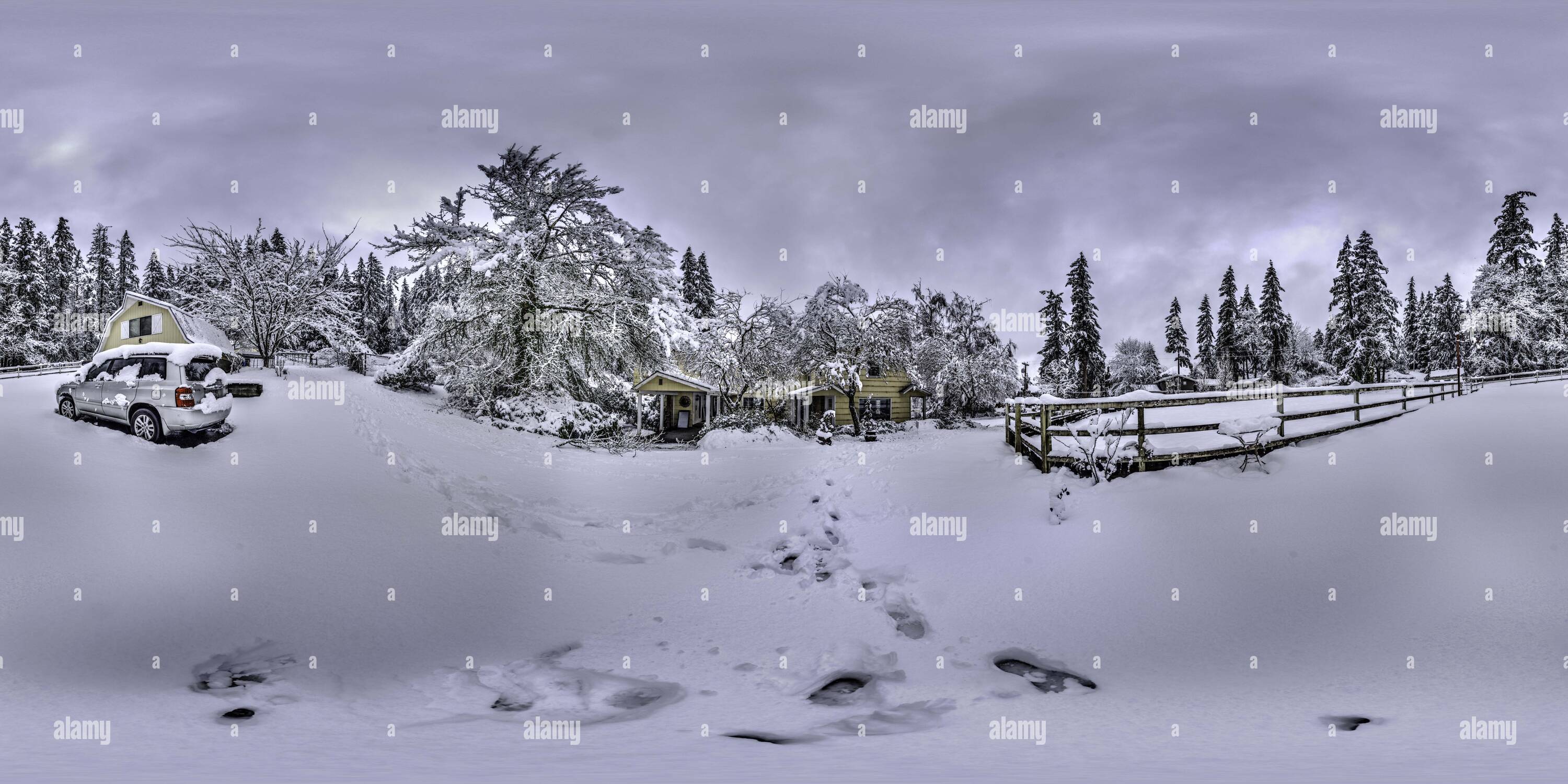 360° view of Front House In Snow - Alamy