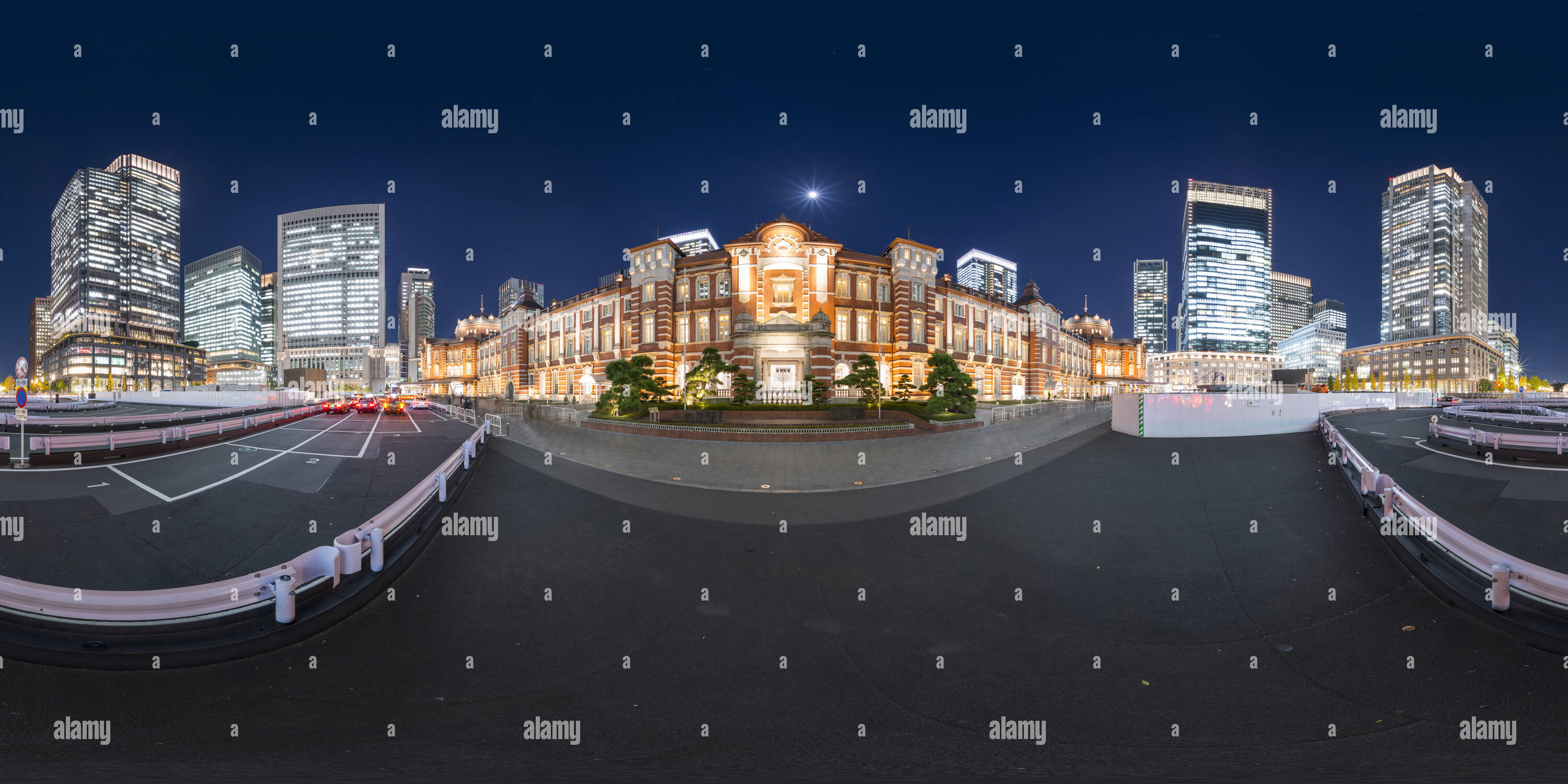 360° view of Tokyo Station Marunouchi Entrance ,Japan - Alamy