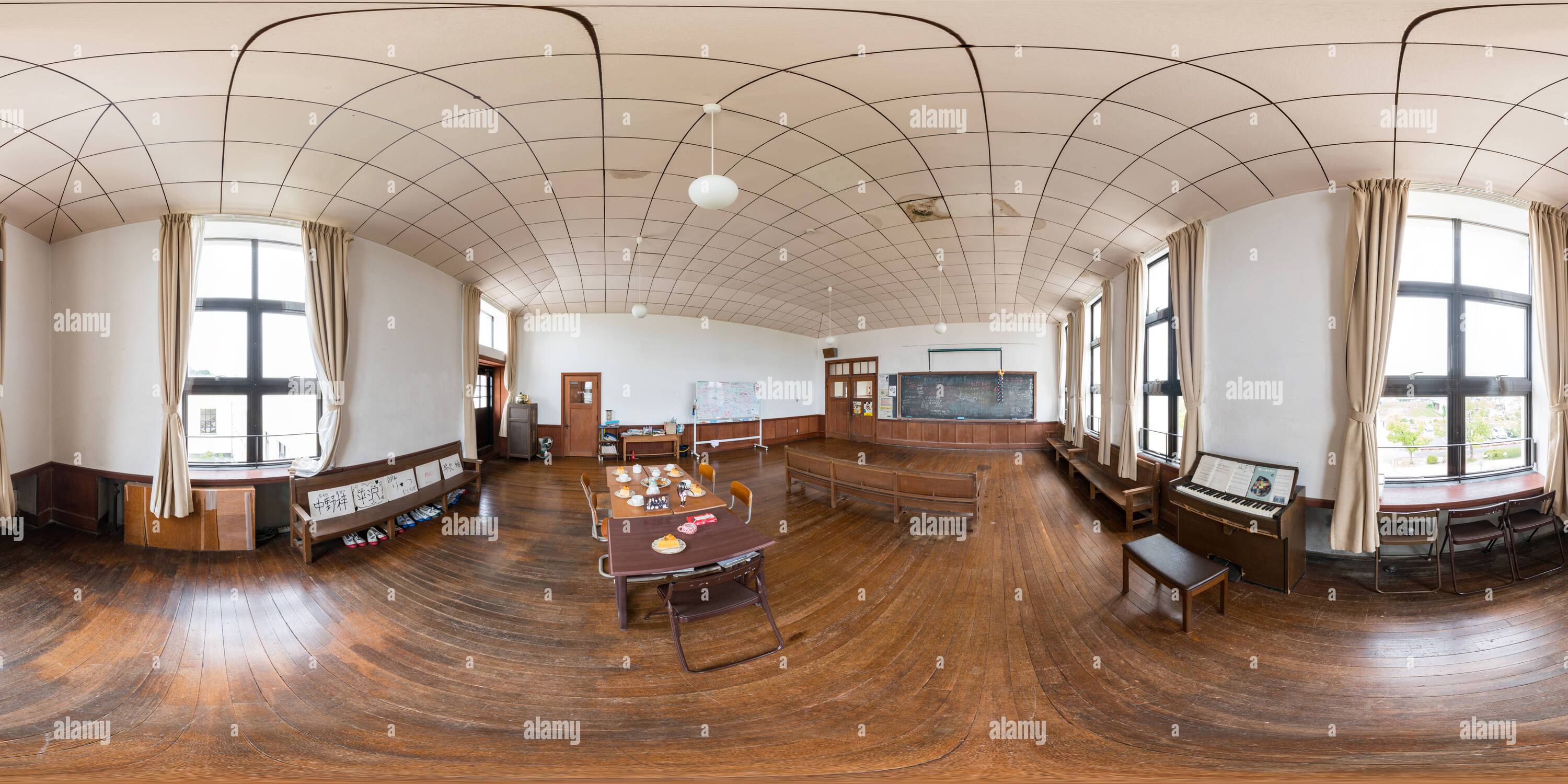 360° view of Nostalgic former Toyosato elementary school music room in ...