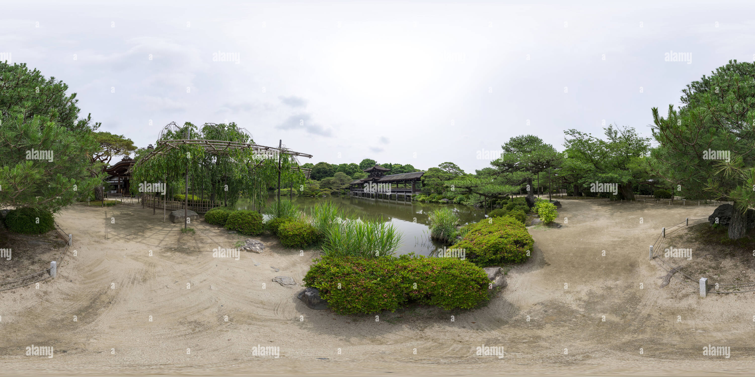 360° view of East-shinen garden of the Heian Jingu Shrine at Kyoto ...