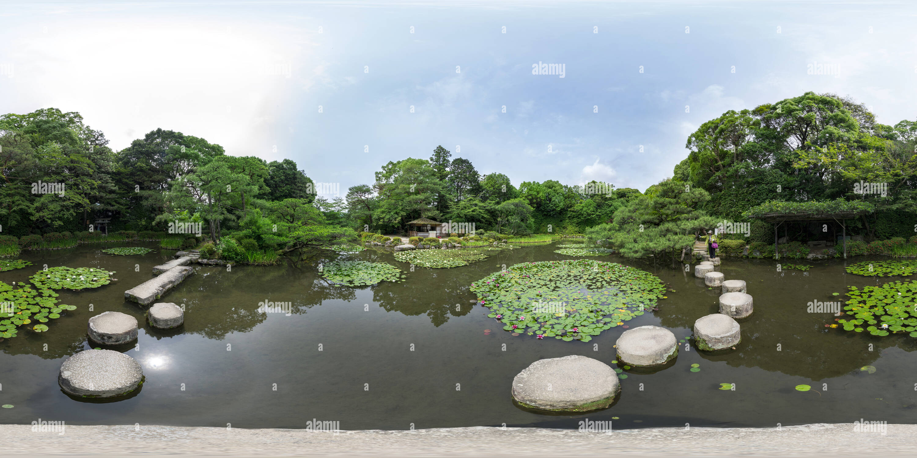 360° view of Central-shinen garden of the Heian Jingu Shrine at Kyoto ...