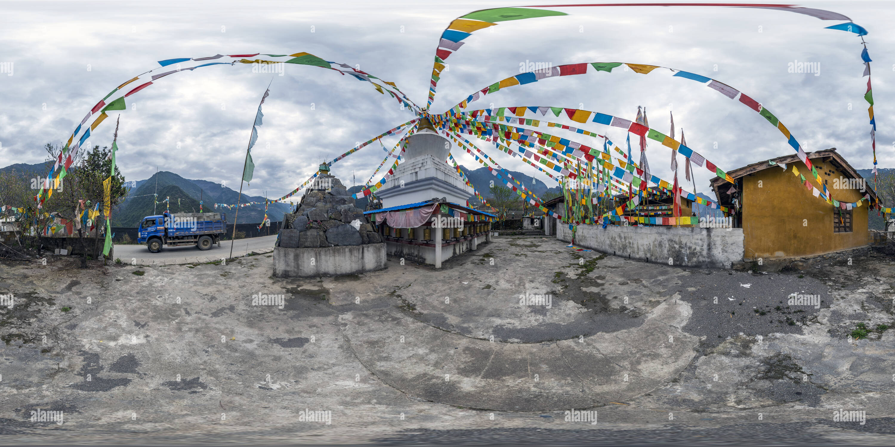 360° view of Tibetan White Tower(丙中洛怒江畔白塔), Bingzhonglou, Yunnan, CNn ...