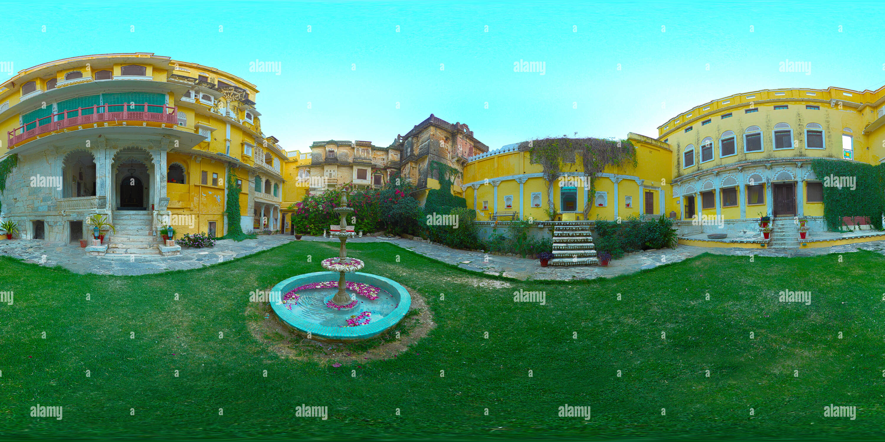 360° view of Courtyard, Ghanerao Royal Castle - Alamy