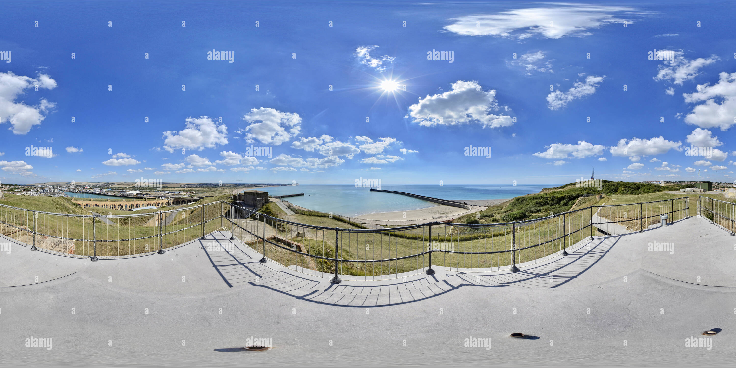 360° view of Newhaven Fort Gun Battery Command Post Roof - Alamy