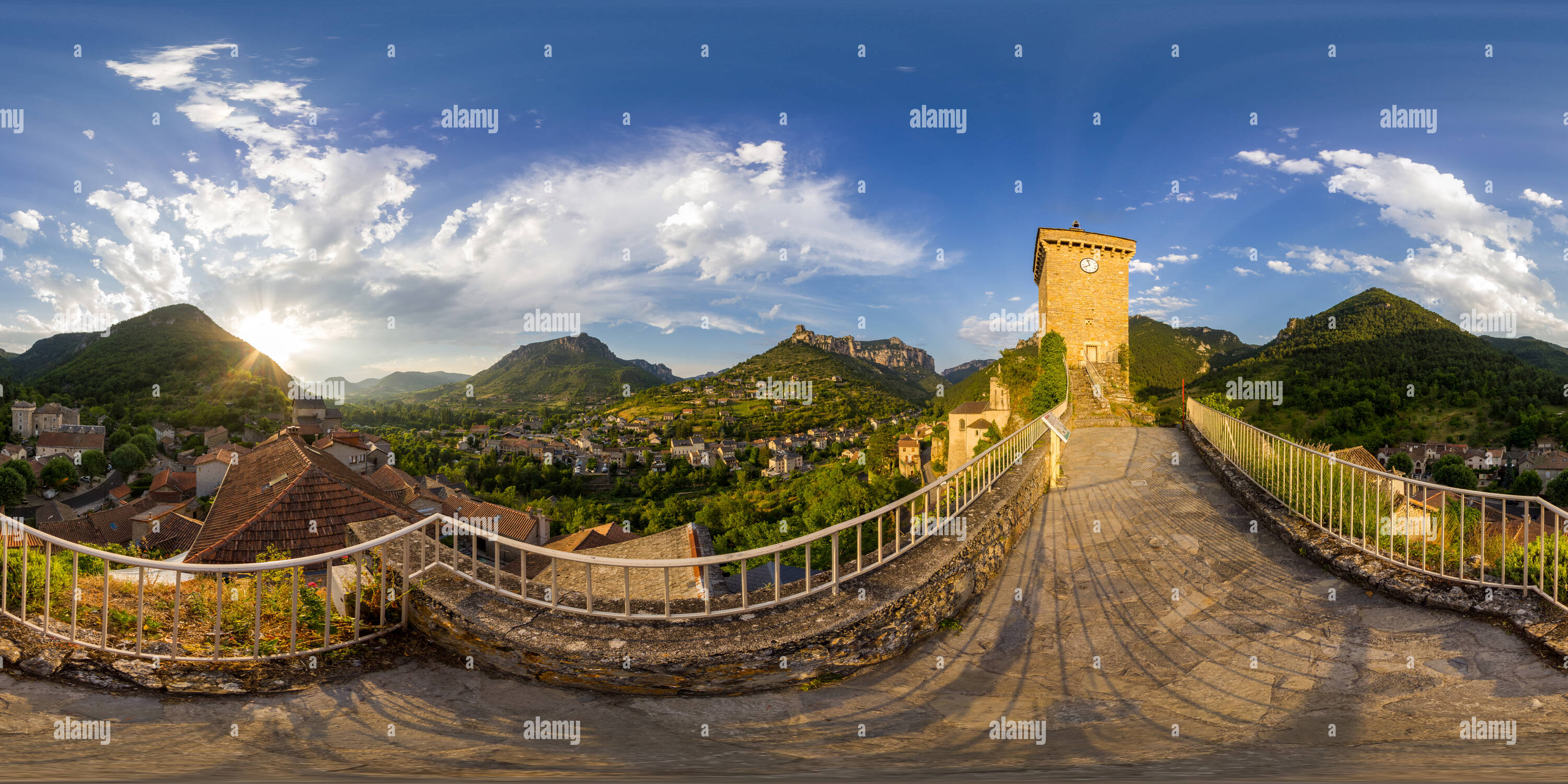 360° view of View from above of the river Tarn canyon at sunset - Alamy
