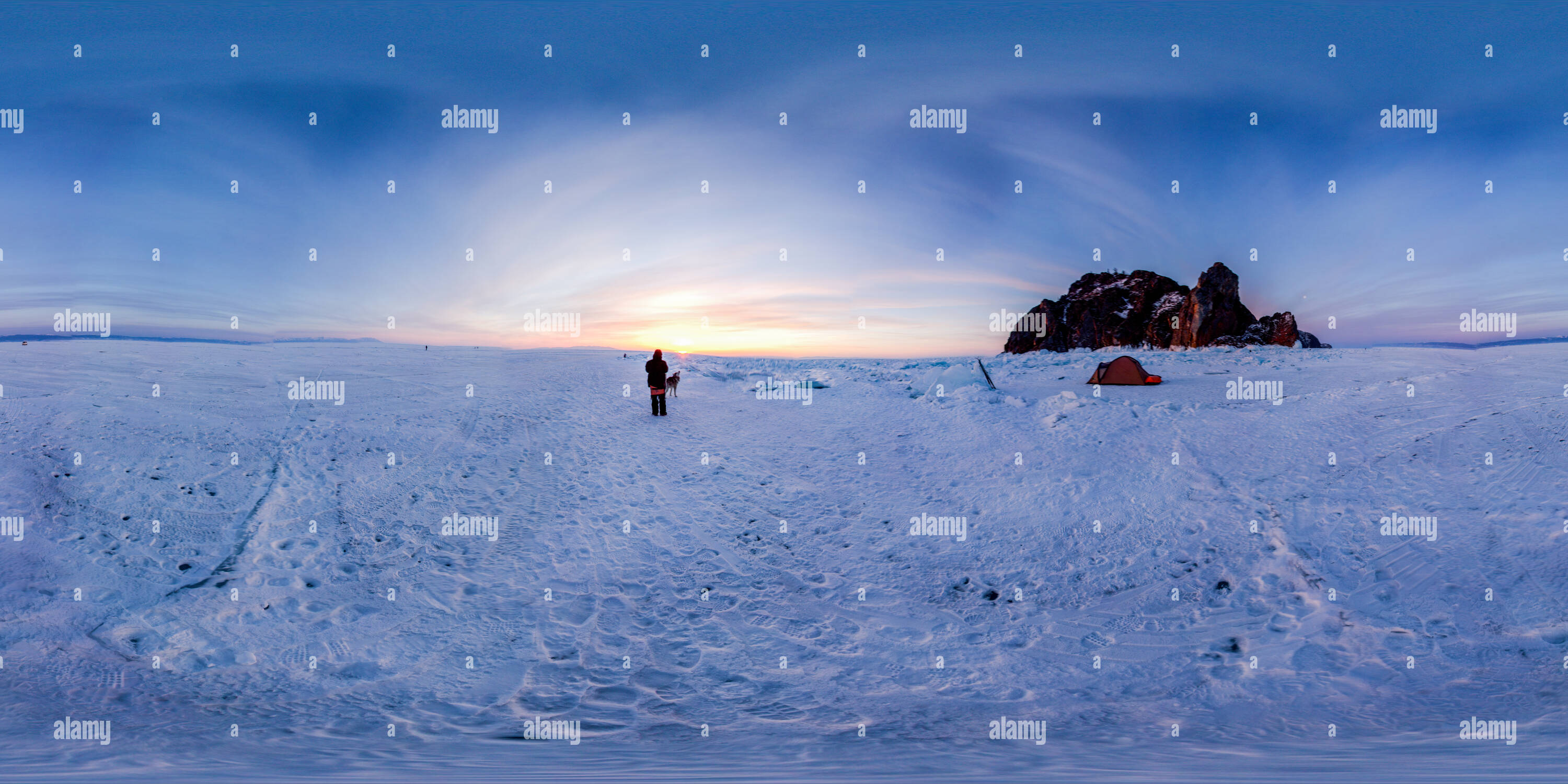 Utro hi-res stock photography and images - Alamy